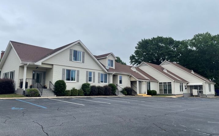 8 Sycamore Dr, Greenville, SC 29607 | Crexi.com