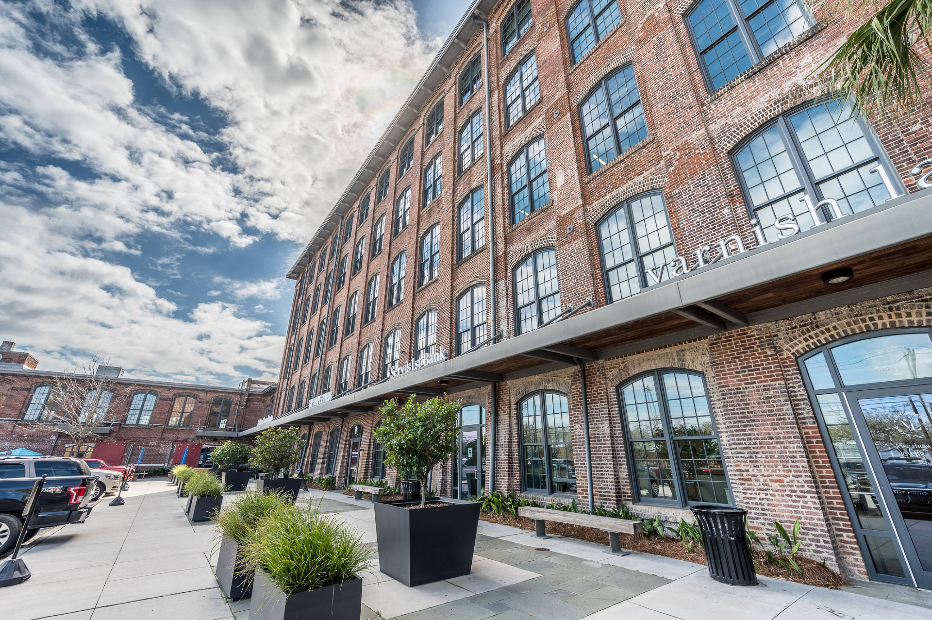 701 E Bay St, Charleston, SC 29403 | Crexi.com