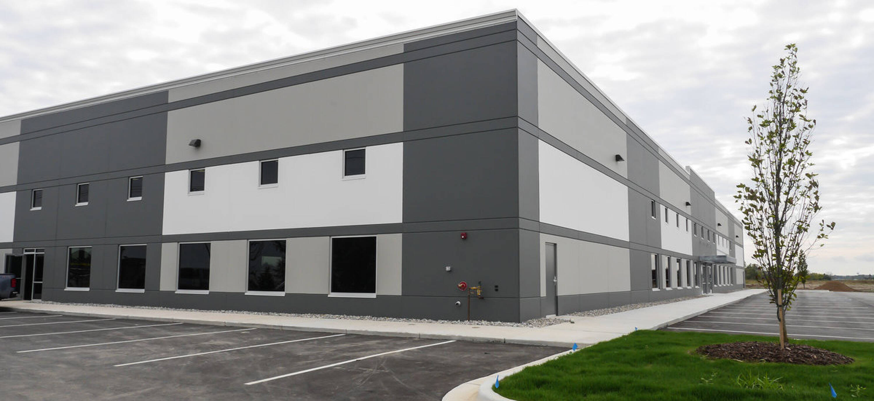 5300 Broadmoor Ave SE, Grand Rapids, MI 49512 | Crexi.com