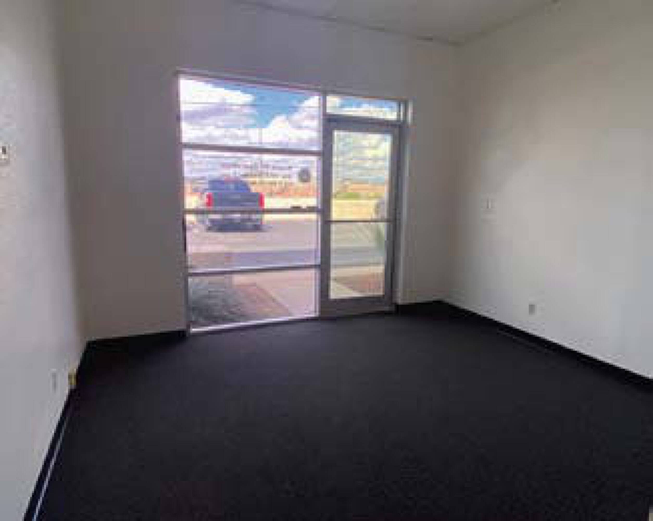 1 W Deer Valley Rd, Phoenix, AZ 85027 | Crexi.com