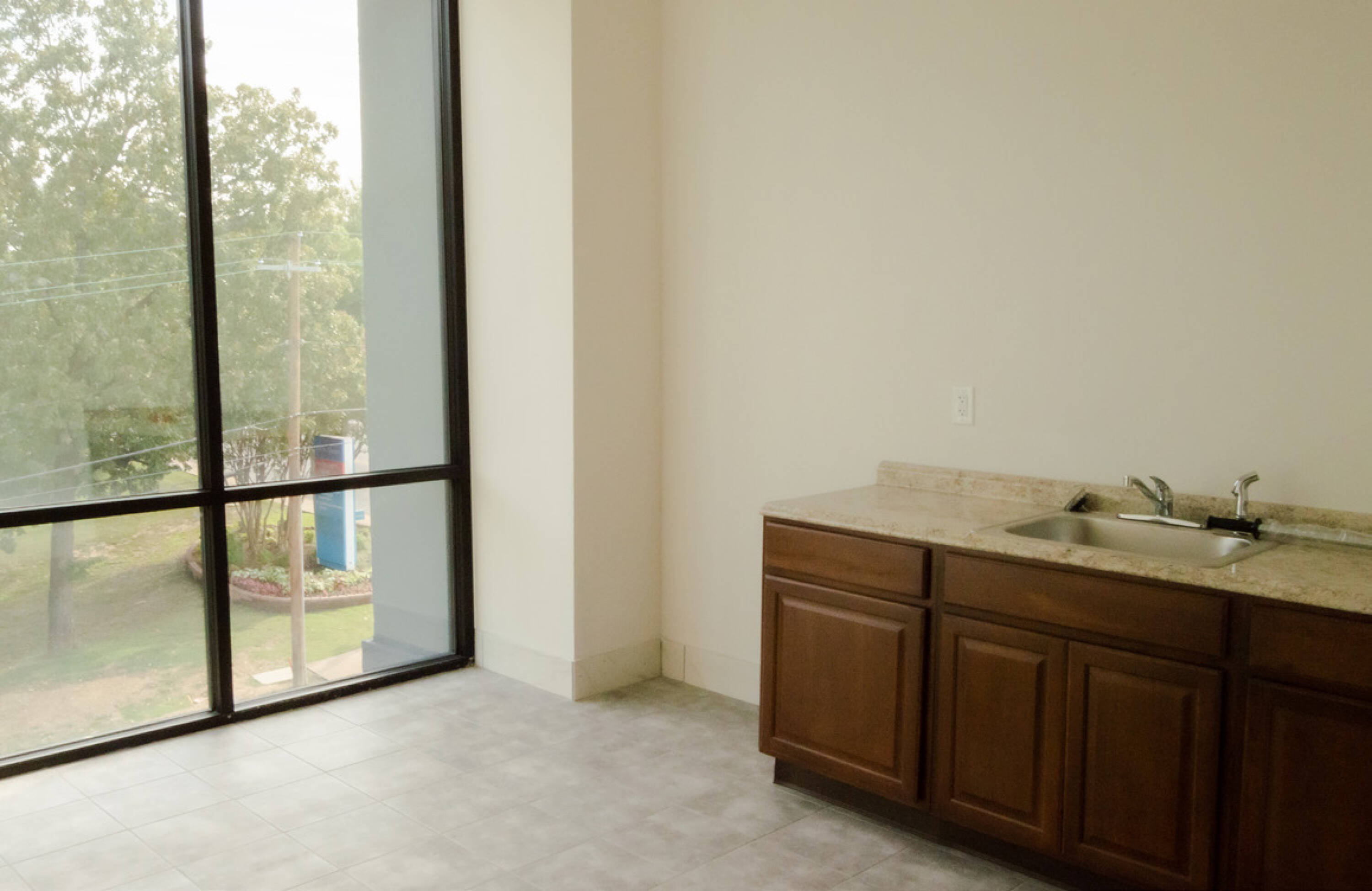 5620 W Markham St, Little Rock, AR 72205 | Crexi.com