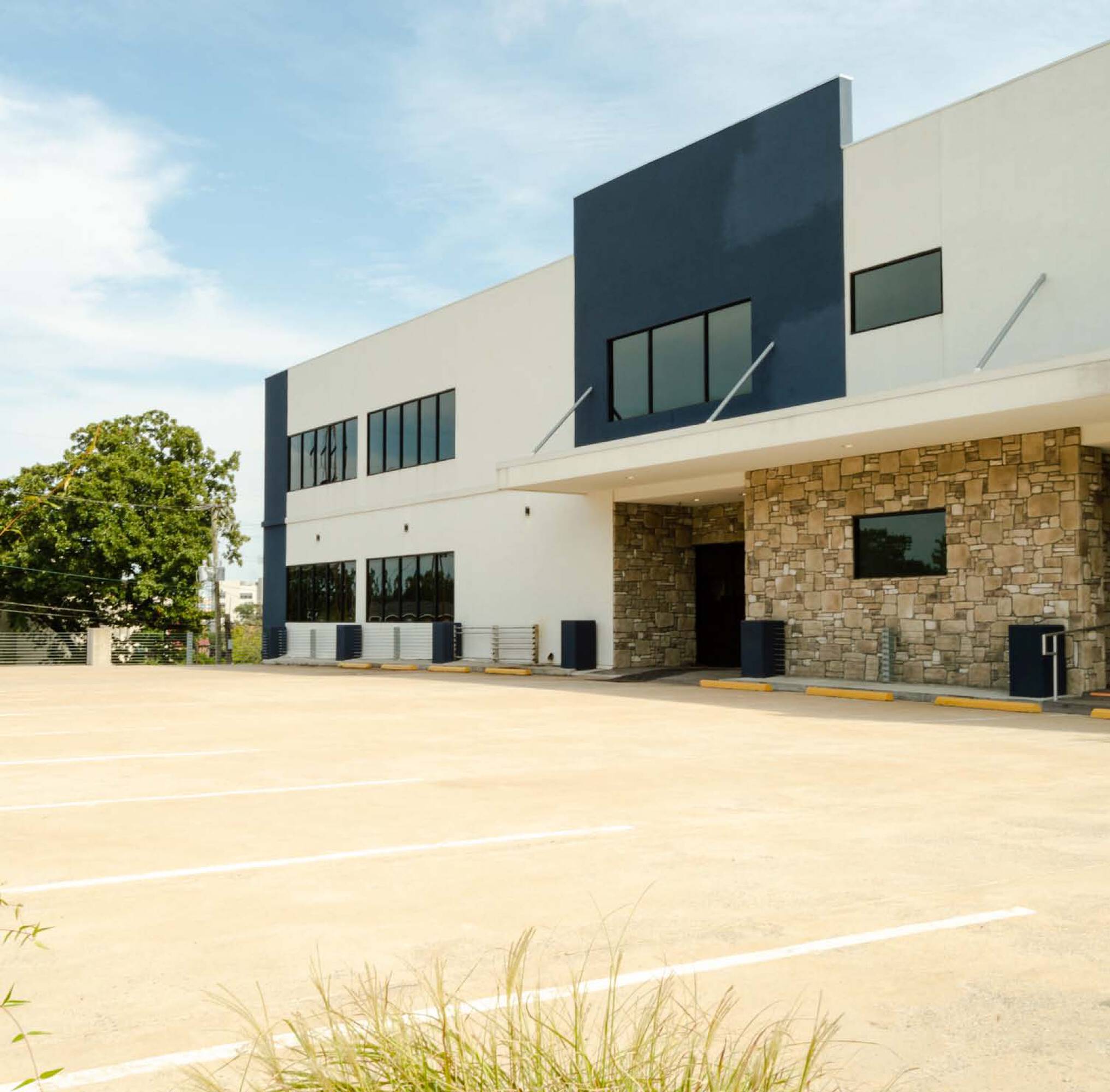 5620 W Markham St, Little Rock, AR 72205 | Crexi.com