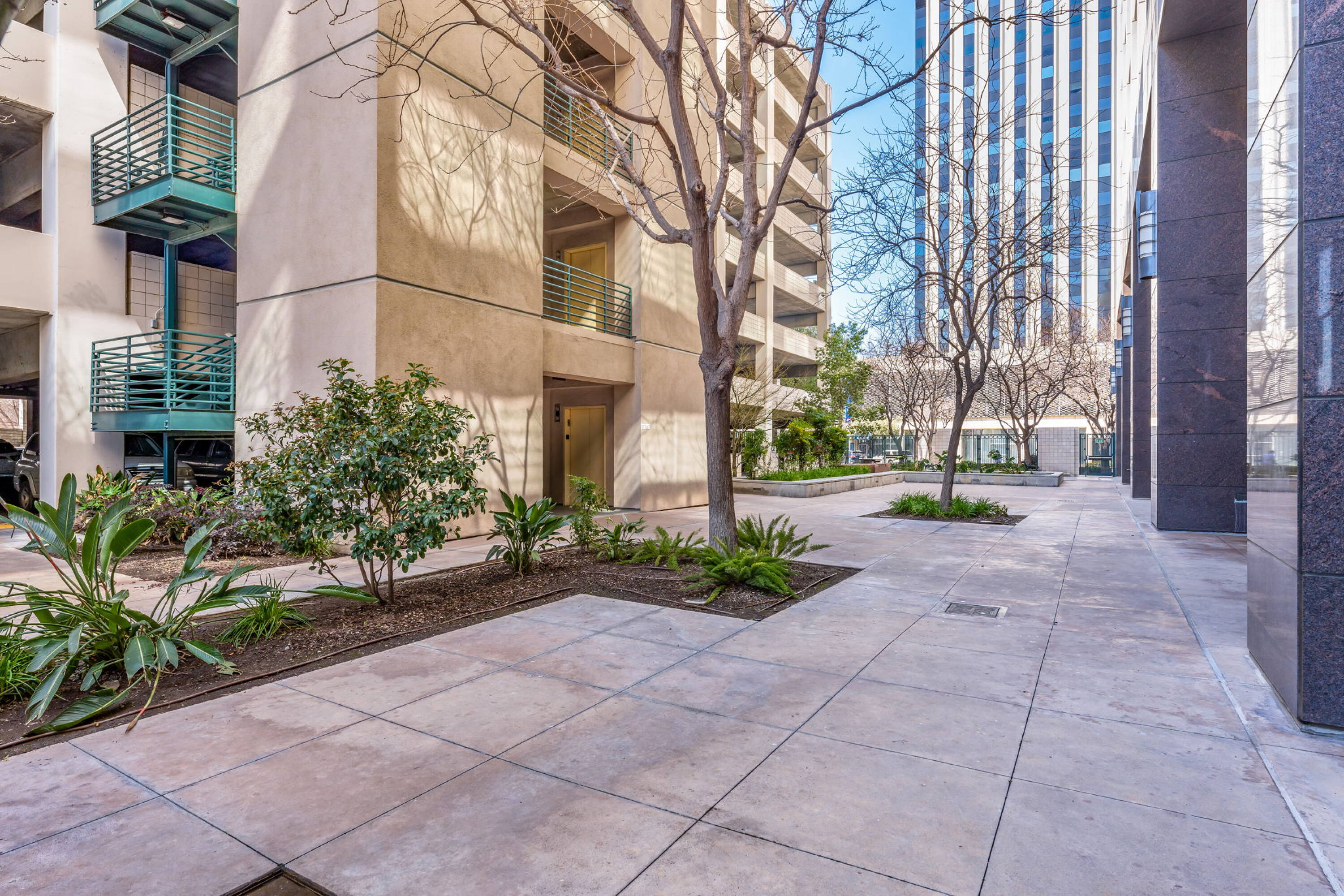 855 M St, Fresno, CA 93721 | Crexi.com