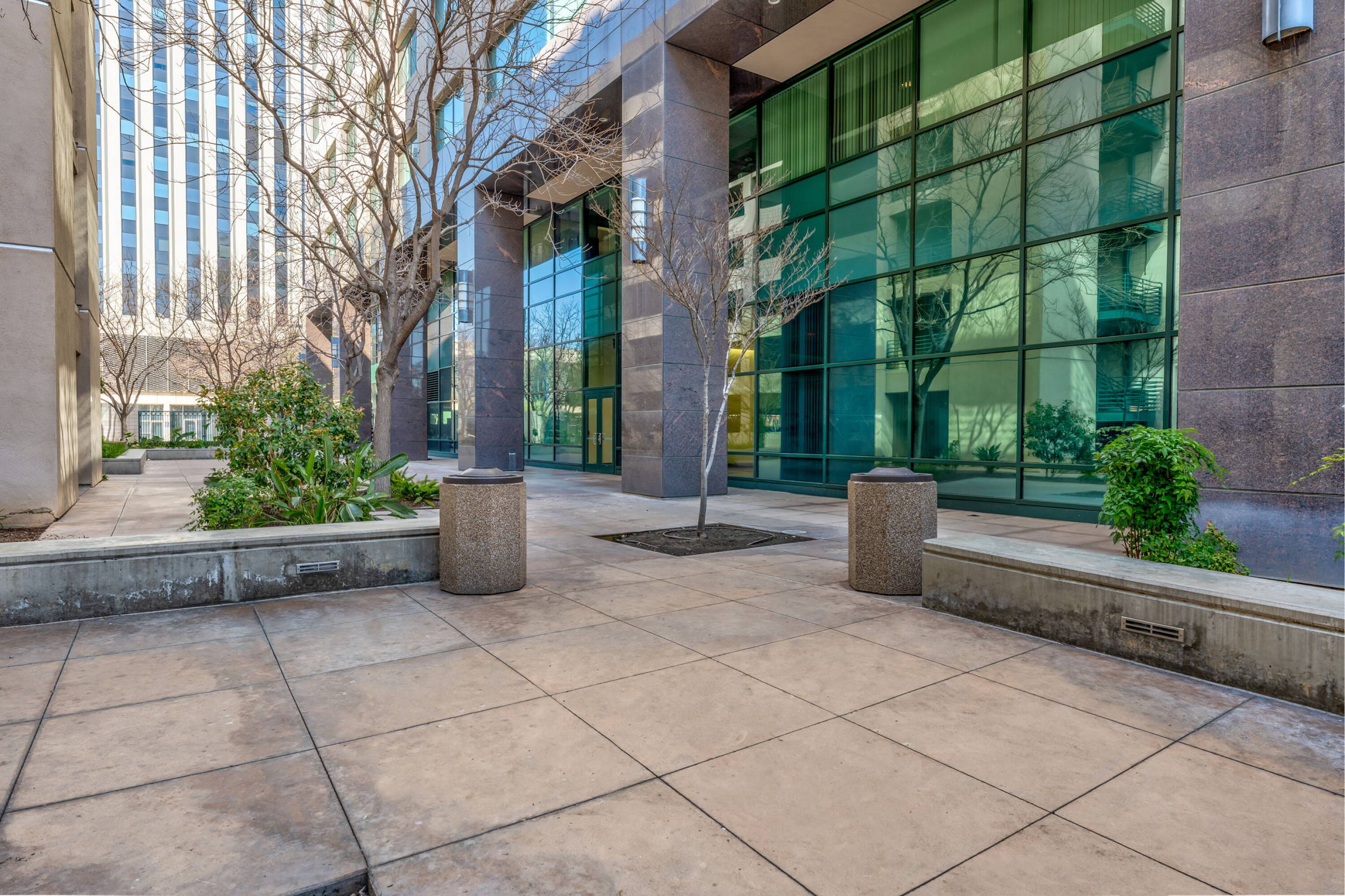 855 M St, Fresno, CA 93721 | Crexi.com