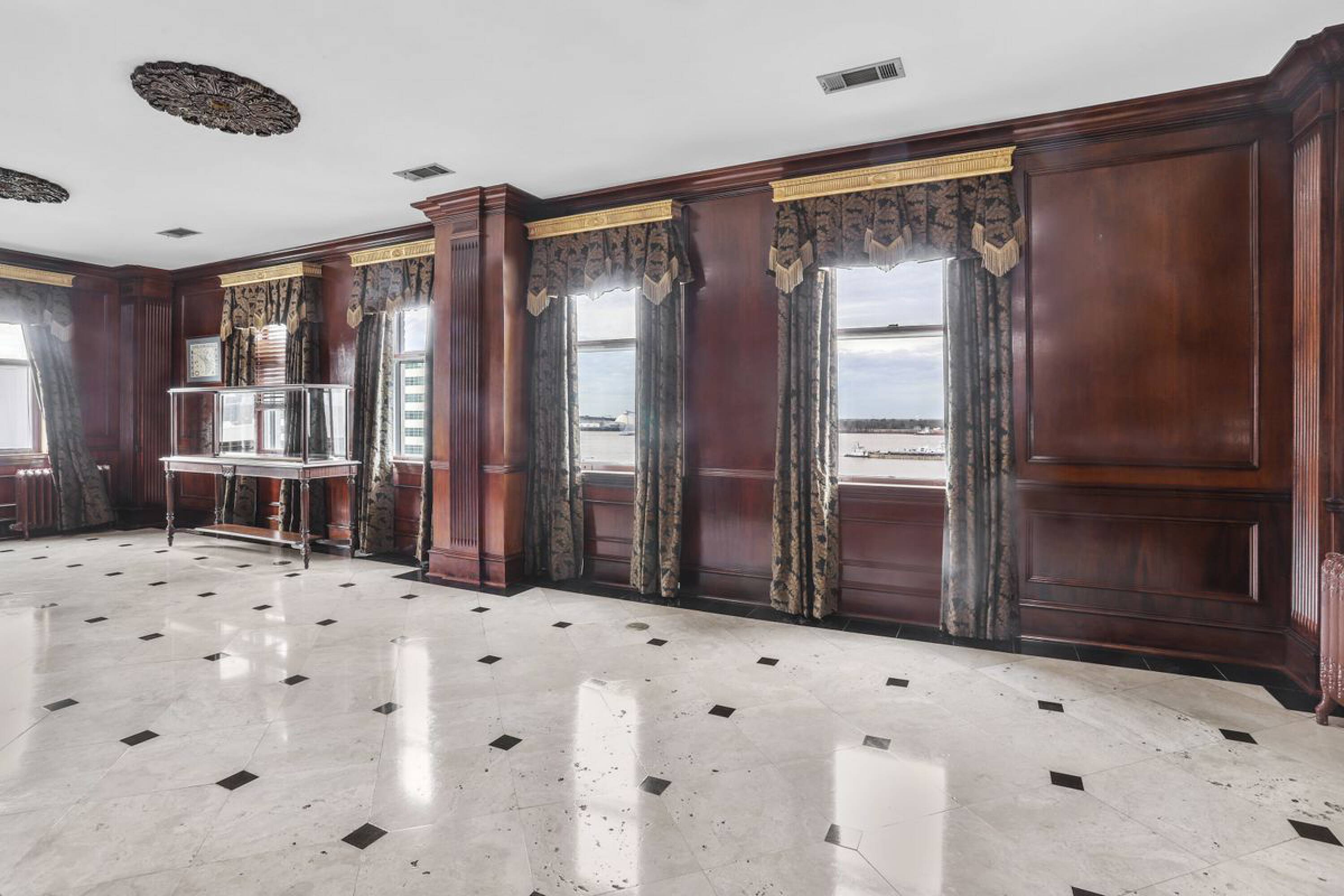 343 3rd St, Baton Rouge, LA 70801 | Crexi.com