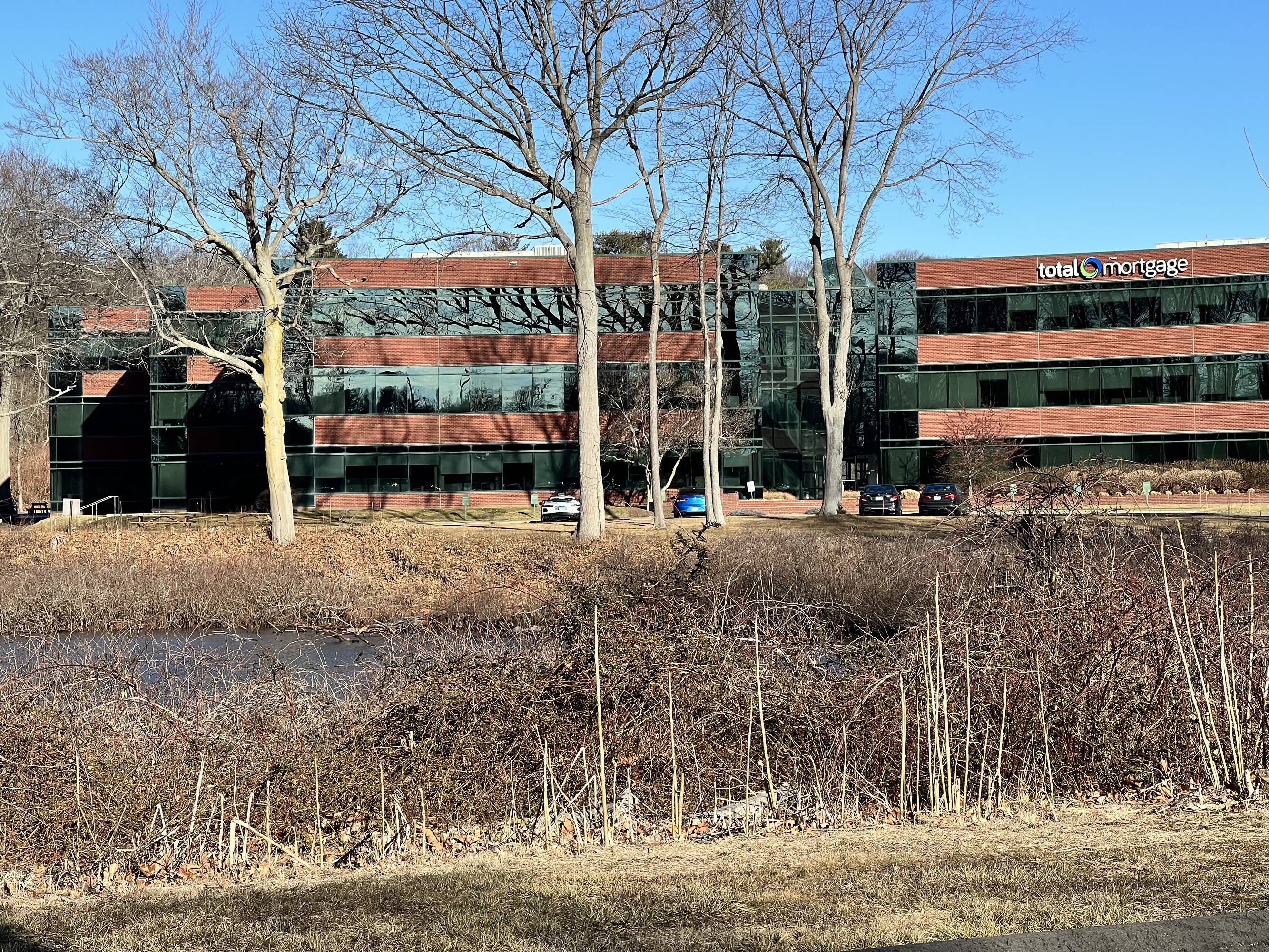 185 PLAINS RD Milford CT 06461-2473 APN: 052 939 35 A | Crexi.com