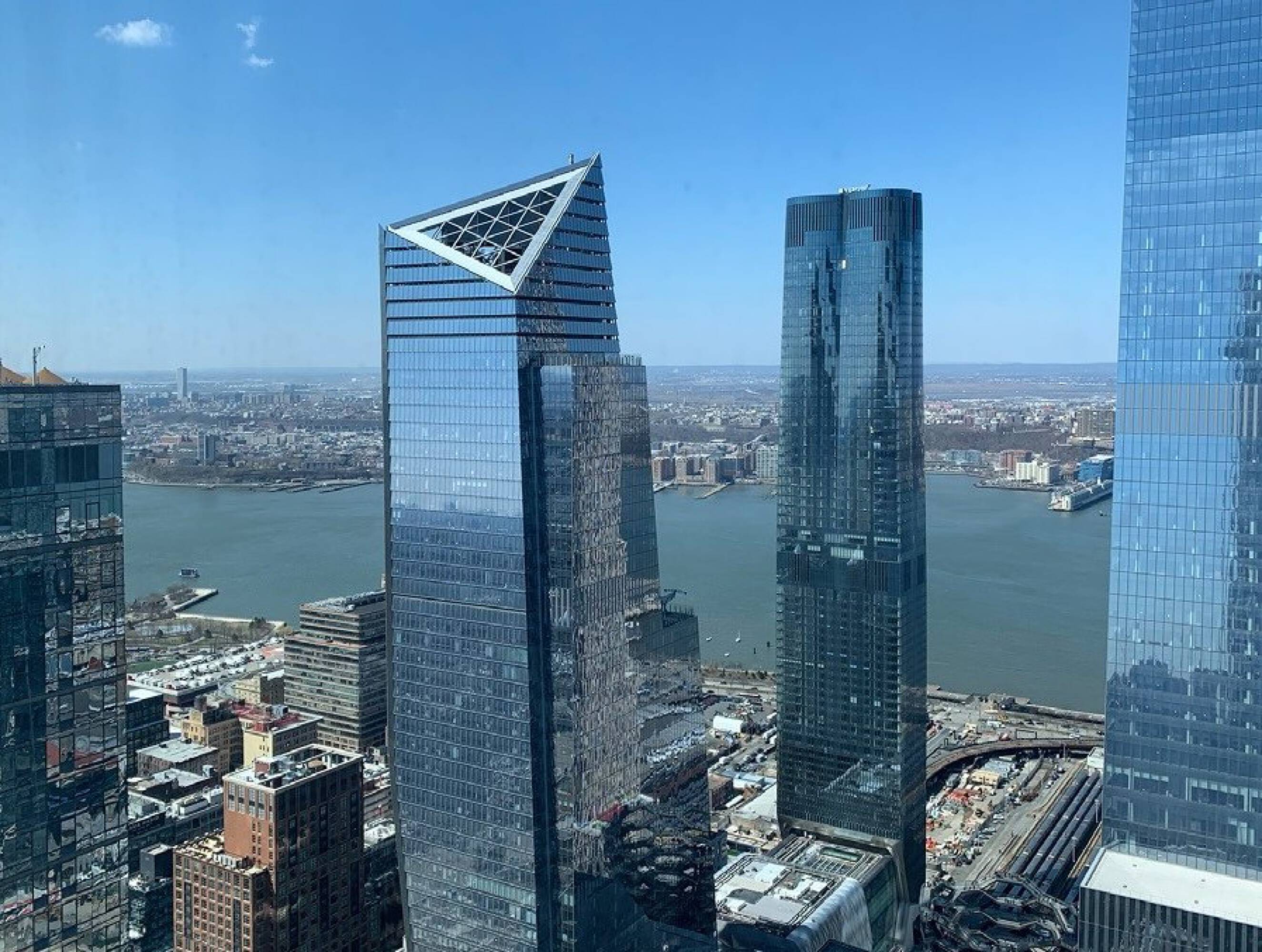 W 33rd St, New York, NY 10001 | Crexi.com