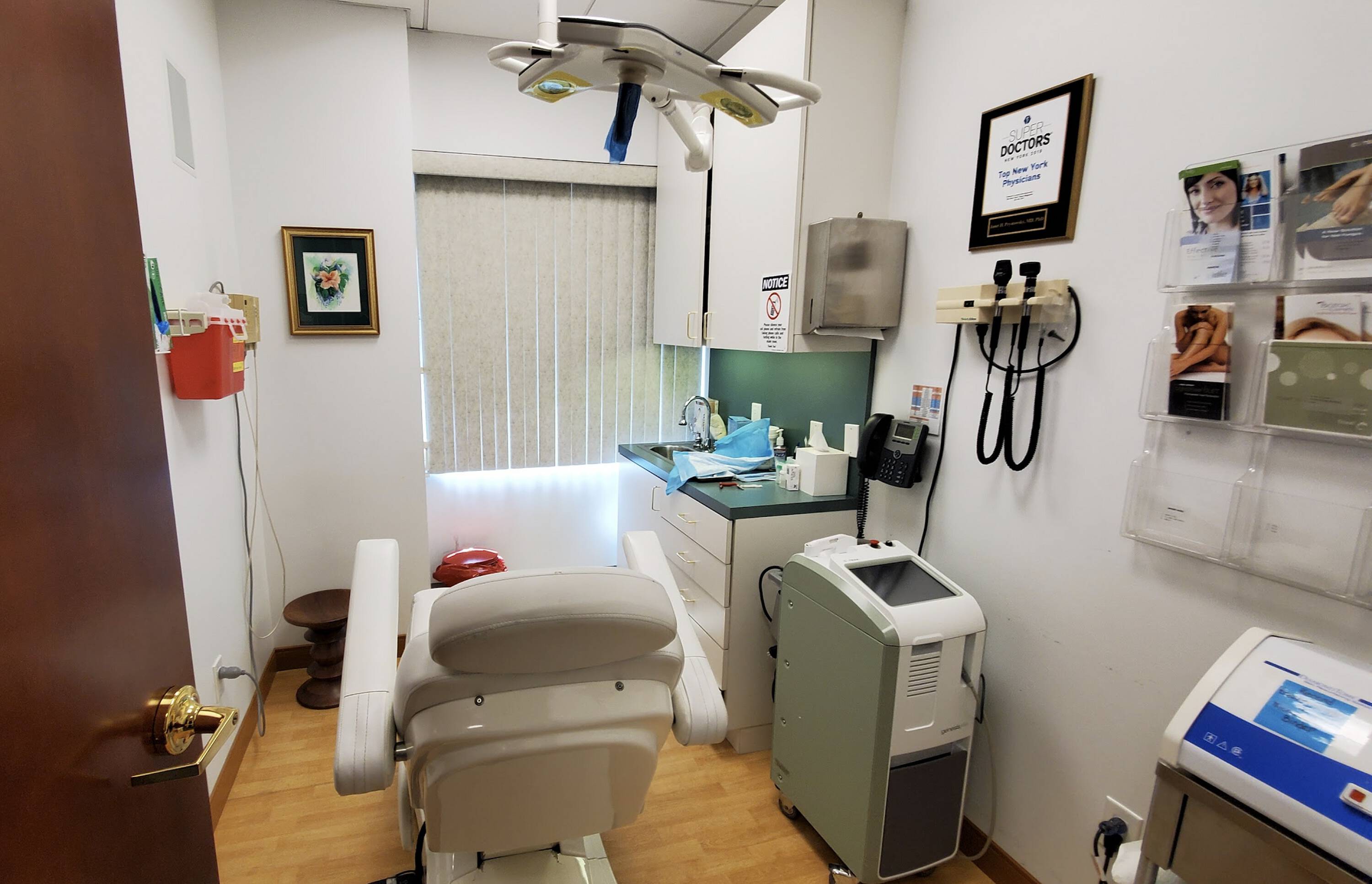 110 E 55th St, New York, NY 10022 | Crexi.com