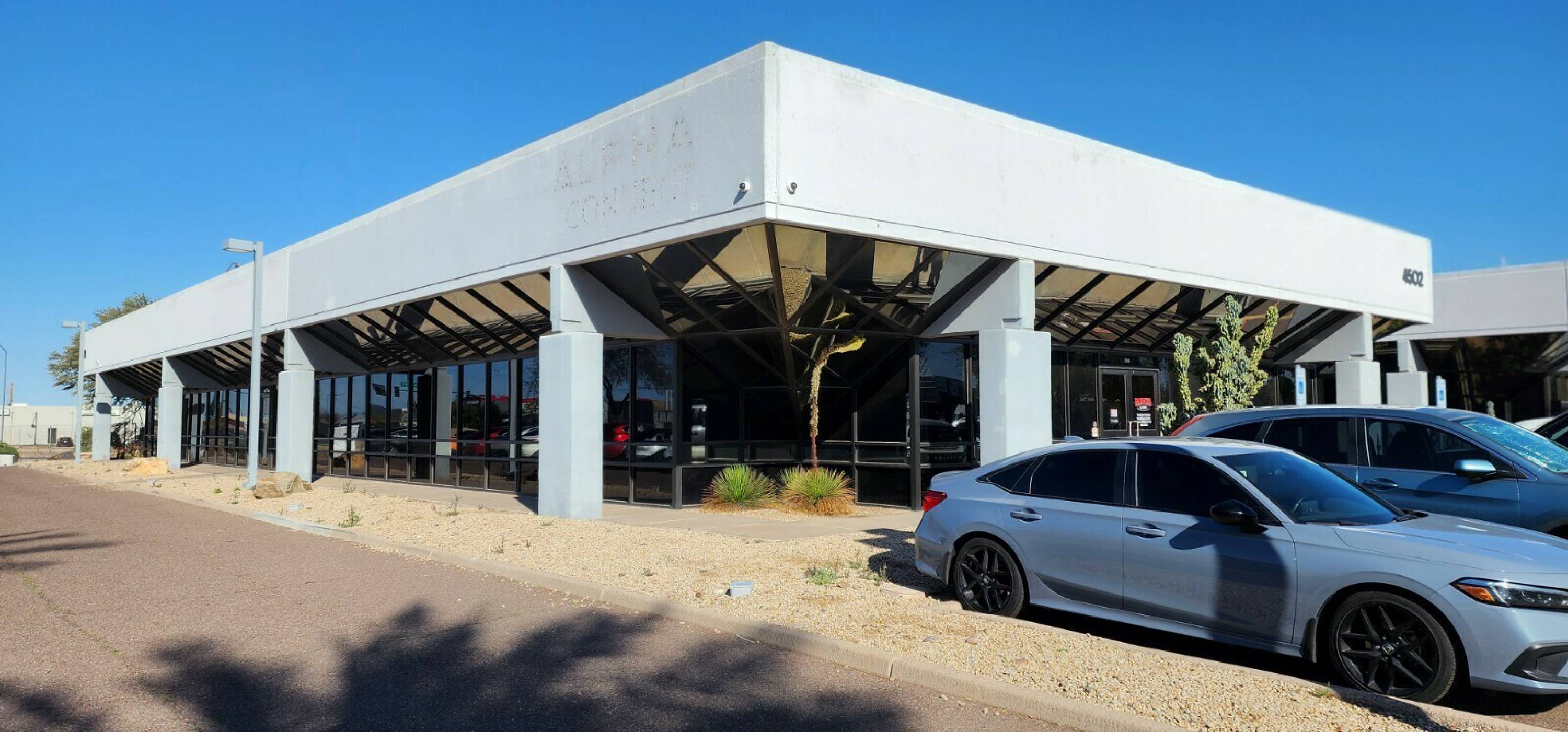 4502 E University Dr, Phoenix, AZ 85034 | Crexi.com