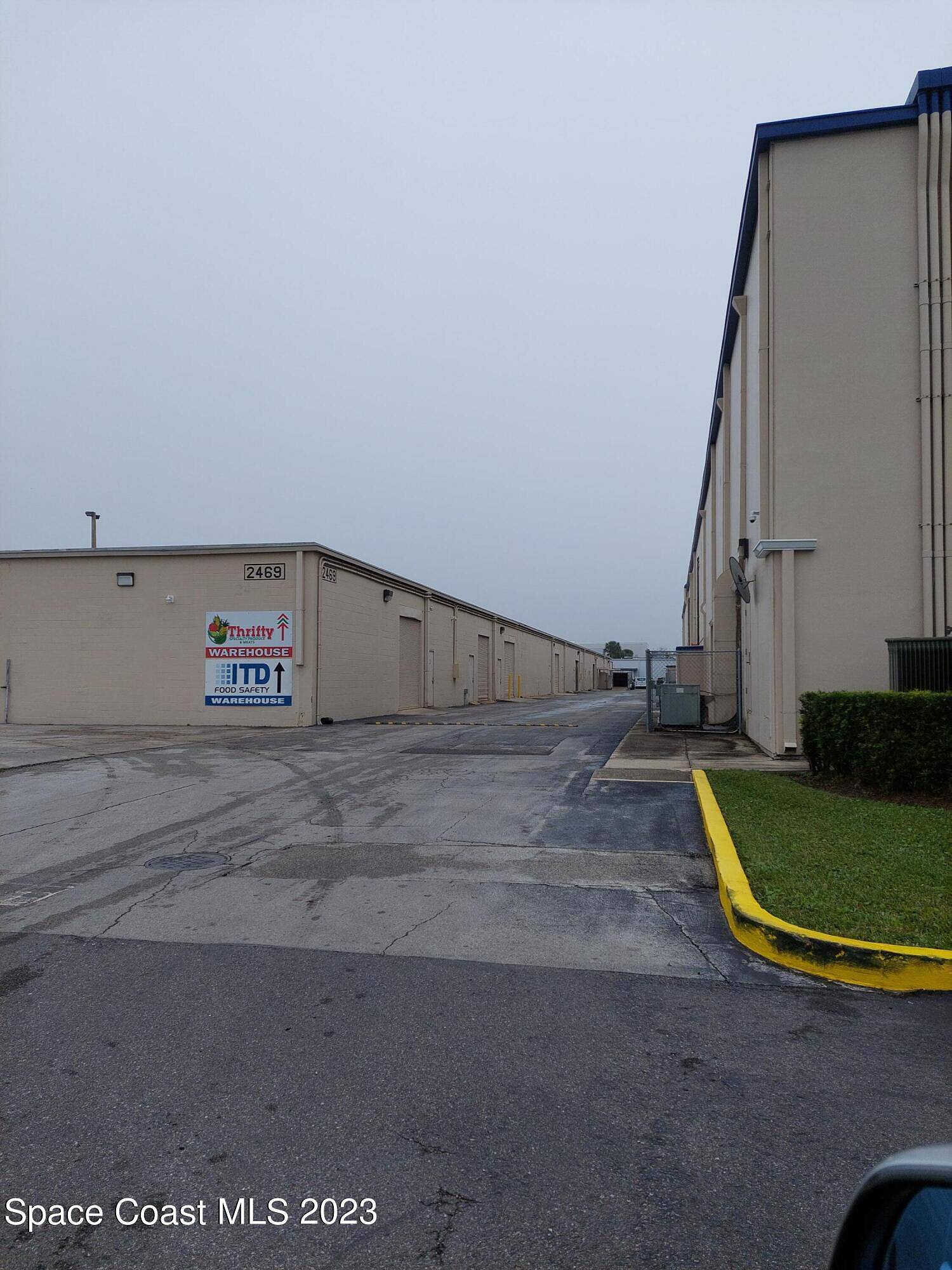 2465 PALM BAY RD NE Palm Bay FL 32905-3353 APN: 28-37-23-00-00256.0 ...