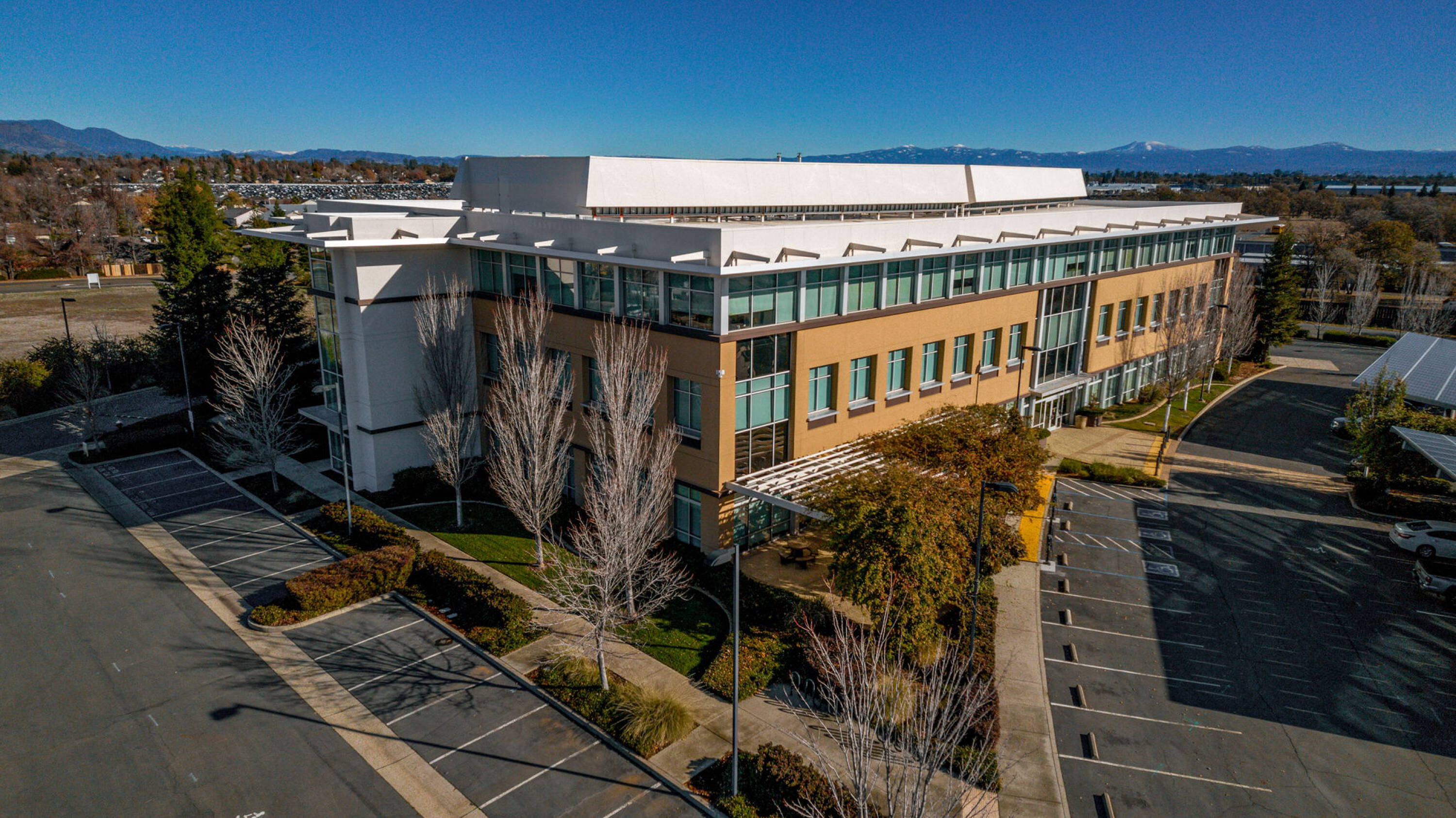 2175 Shasta View Dr, Redding, CA 96003 | Crexi.com