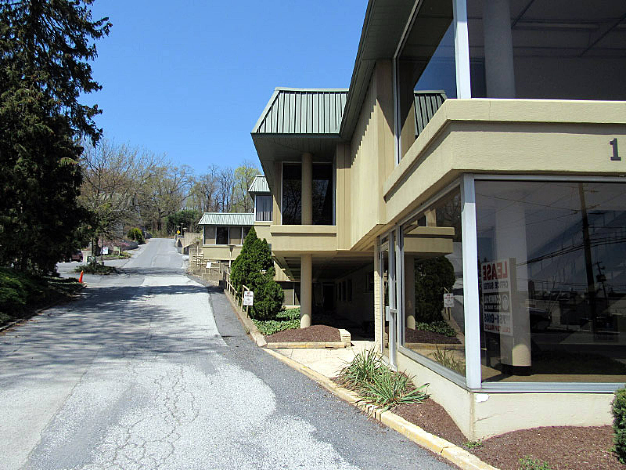 1300 Market St, Lemoyne, PA 17043 | Crexi.com