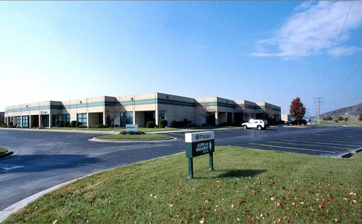 400-460 Northwest Parkway, Riverside, MO 64150 - Industrial Space for ...