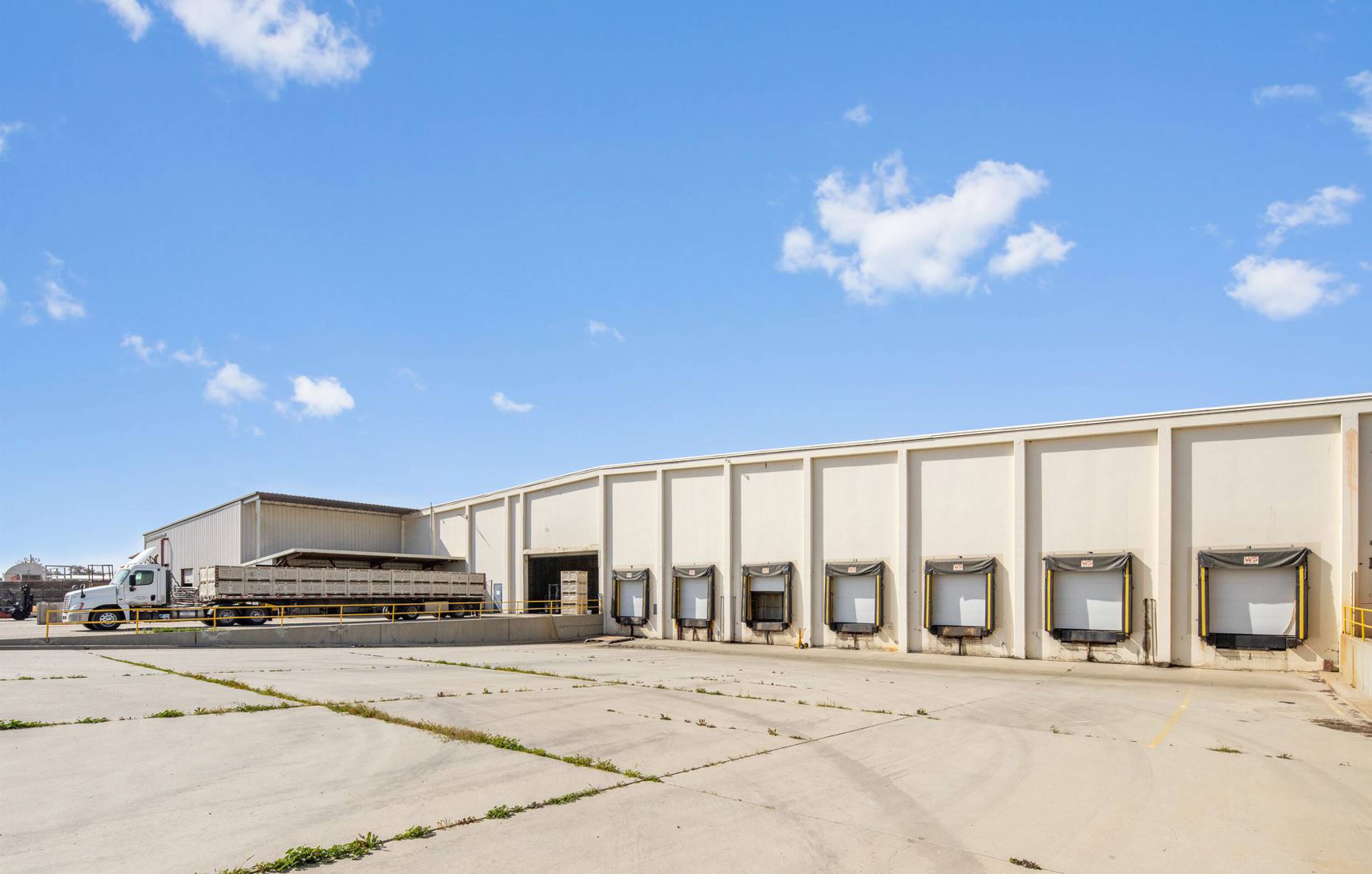 6001 Snow Rd, Bakersfield, CA 93308 | Crexi.com