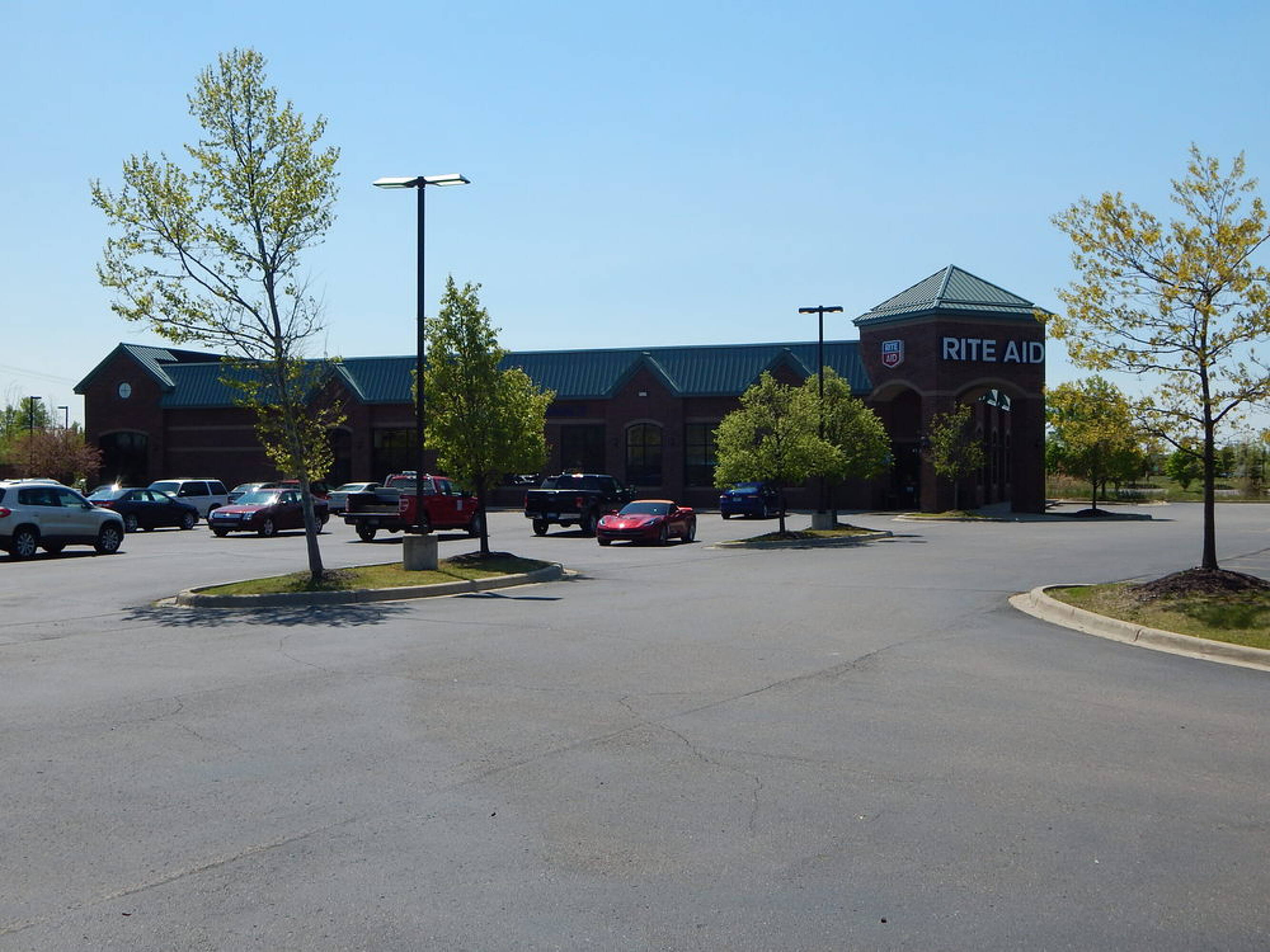 4081-4131 and 4011-4121 S Canton Center Rd, Canton, MI 48188 | Crexi.com