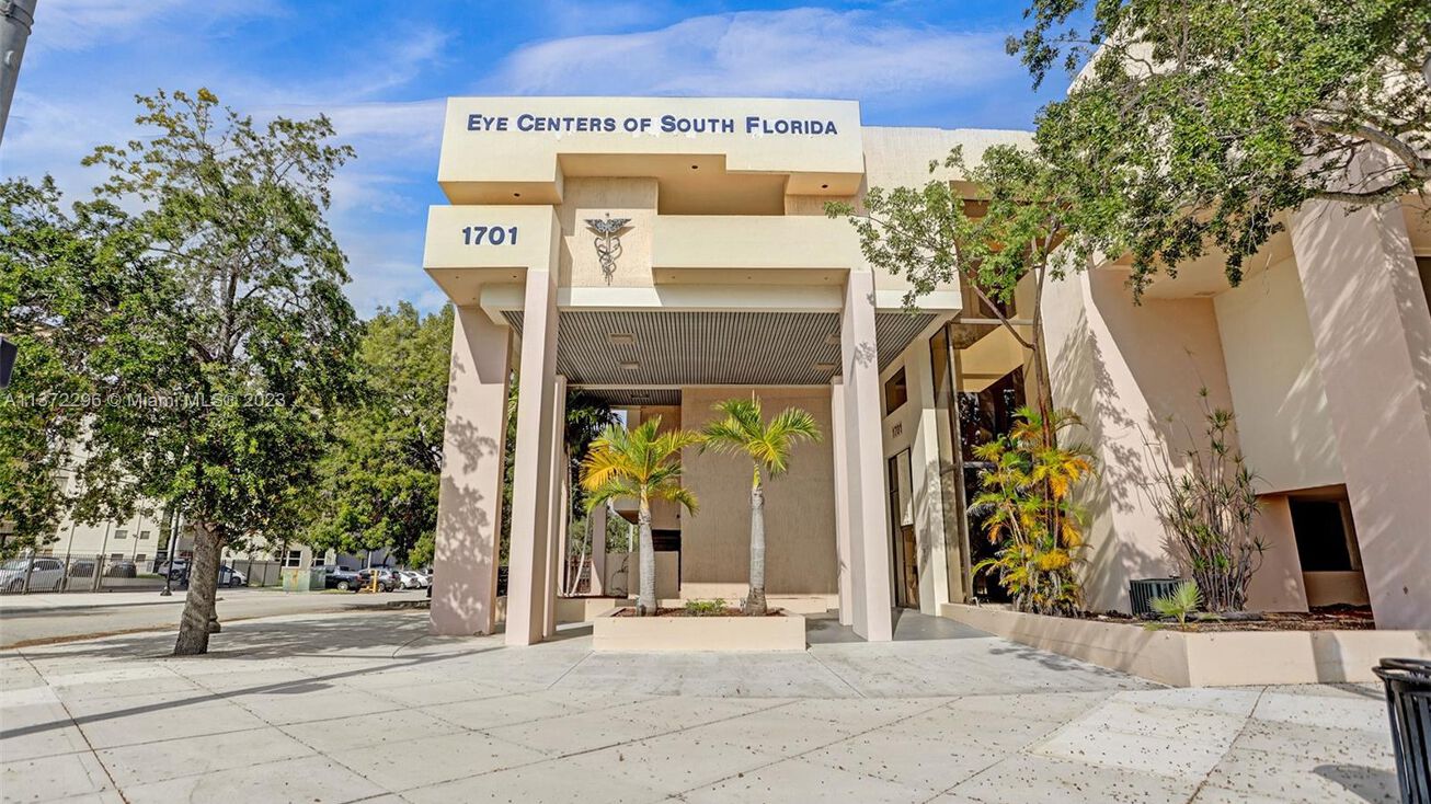 1701 NE 164th St # 303, North Miami Beach, FL 33162 - Office Space for ...