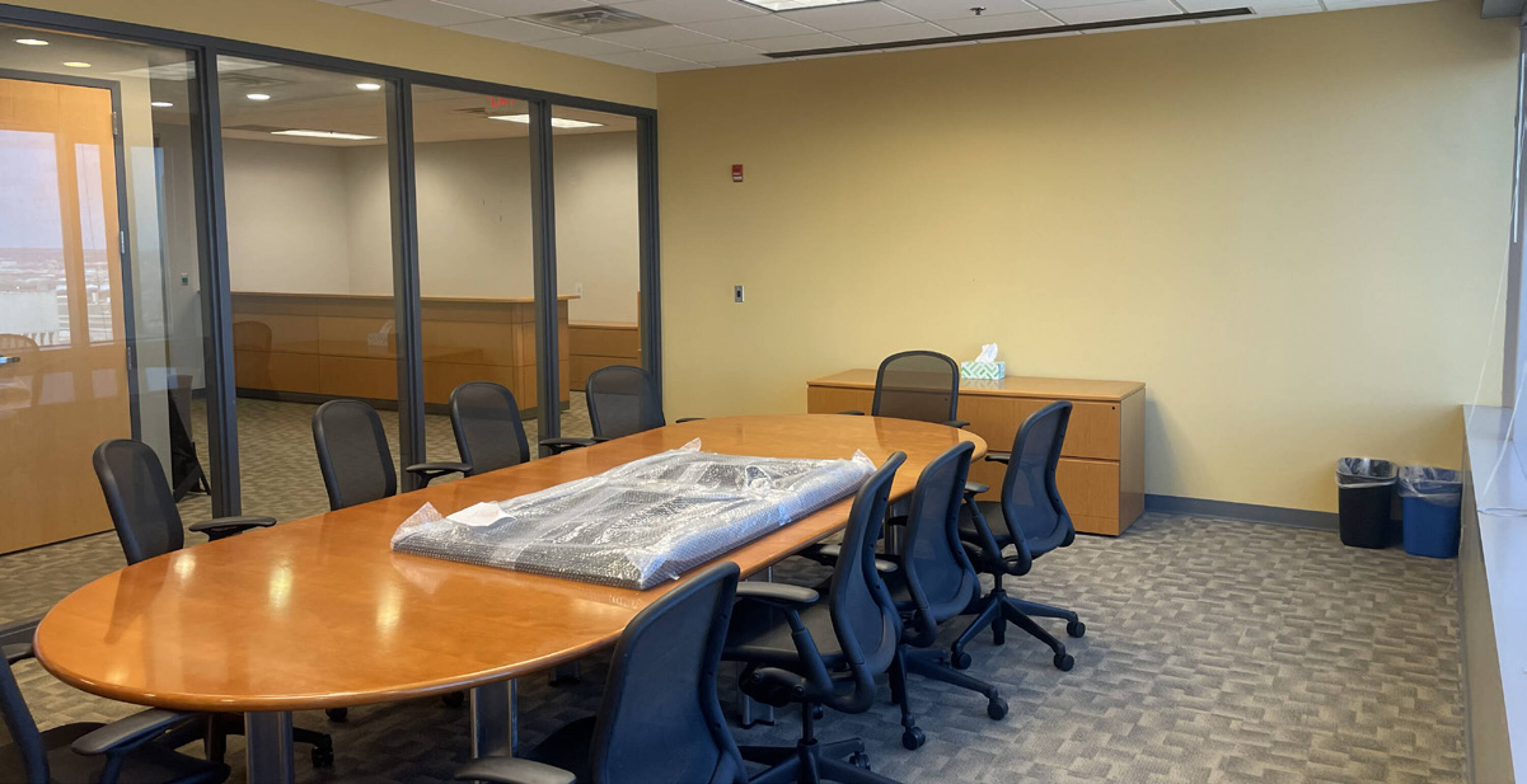 1111 Main St, KCMO, MO 64030 | Crexi.com