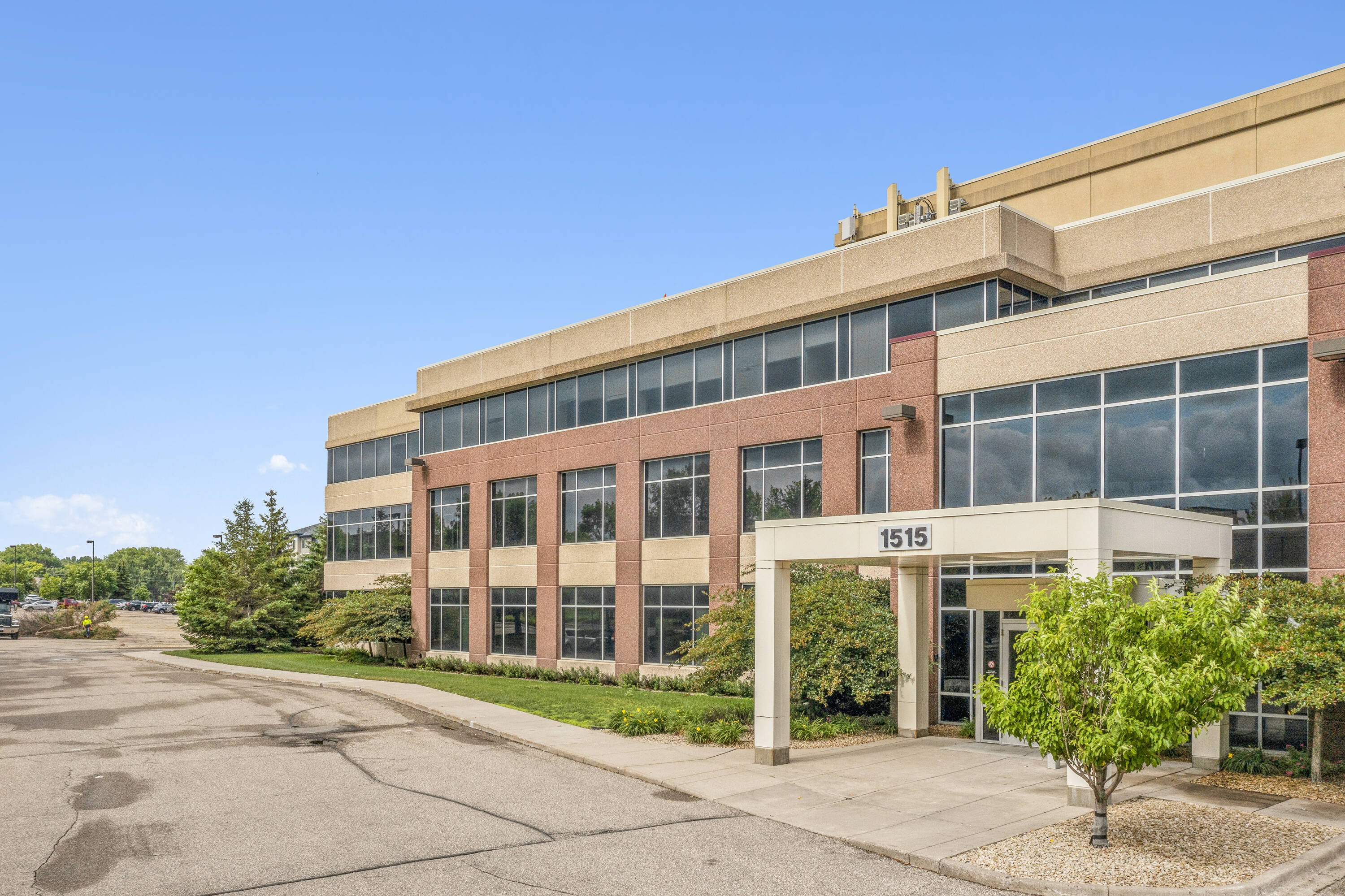 1515 Central Pkwy, Eagan, MN 55121 | Crexi.com