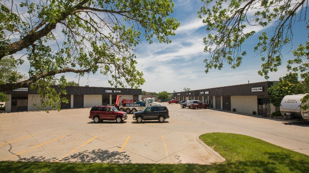 4401 S 134th St, Omaha, NE 68137 - Industrial Space for Lease ...