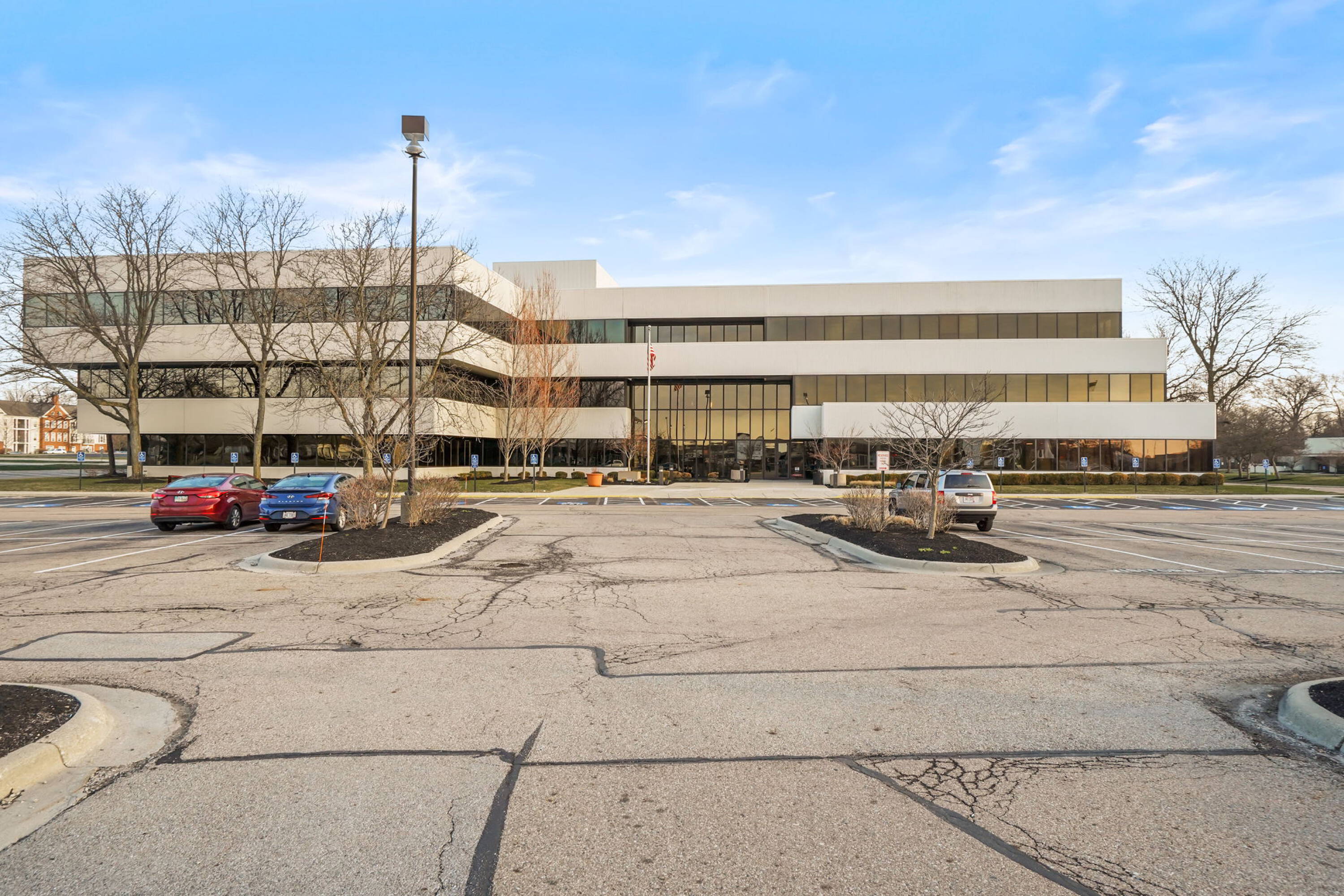 200 E Campus View Blvd, Columbus, OH 43235 | Crexi.com