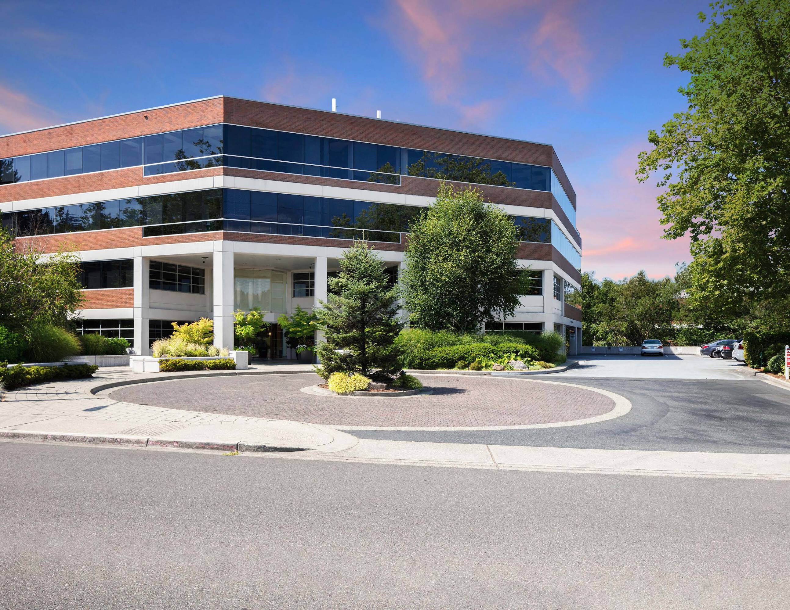 10230 Points Dr NE, Kirkland, WA 98033 | Crexi.com