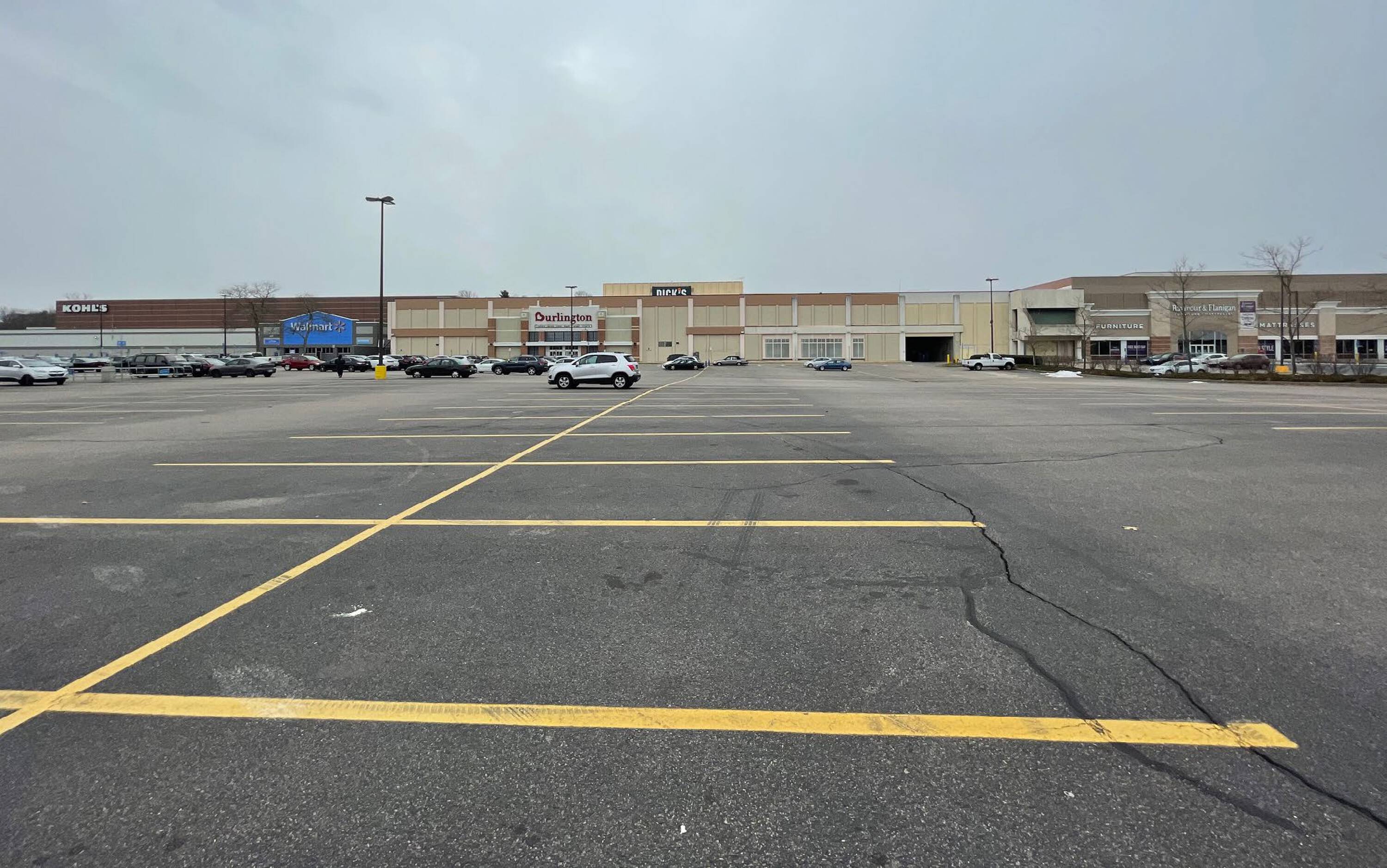 Rhode Island Mall, Warwick, RI 02886 | Crexi.com