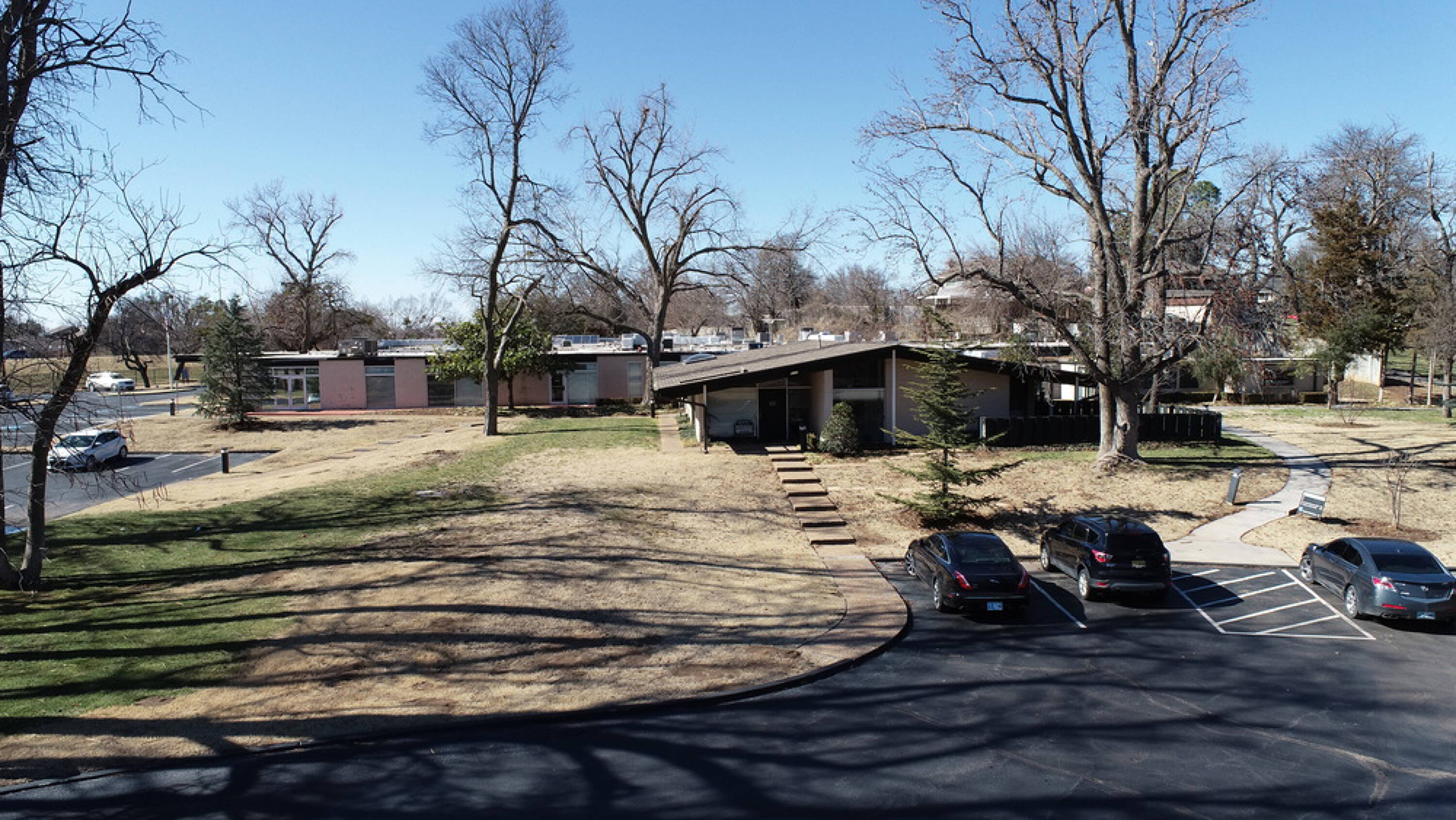 2500 McGee Dr, Norman, OK 73072 | Crexi.com