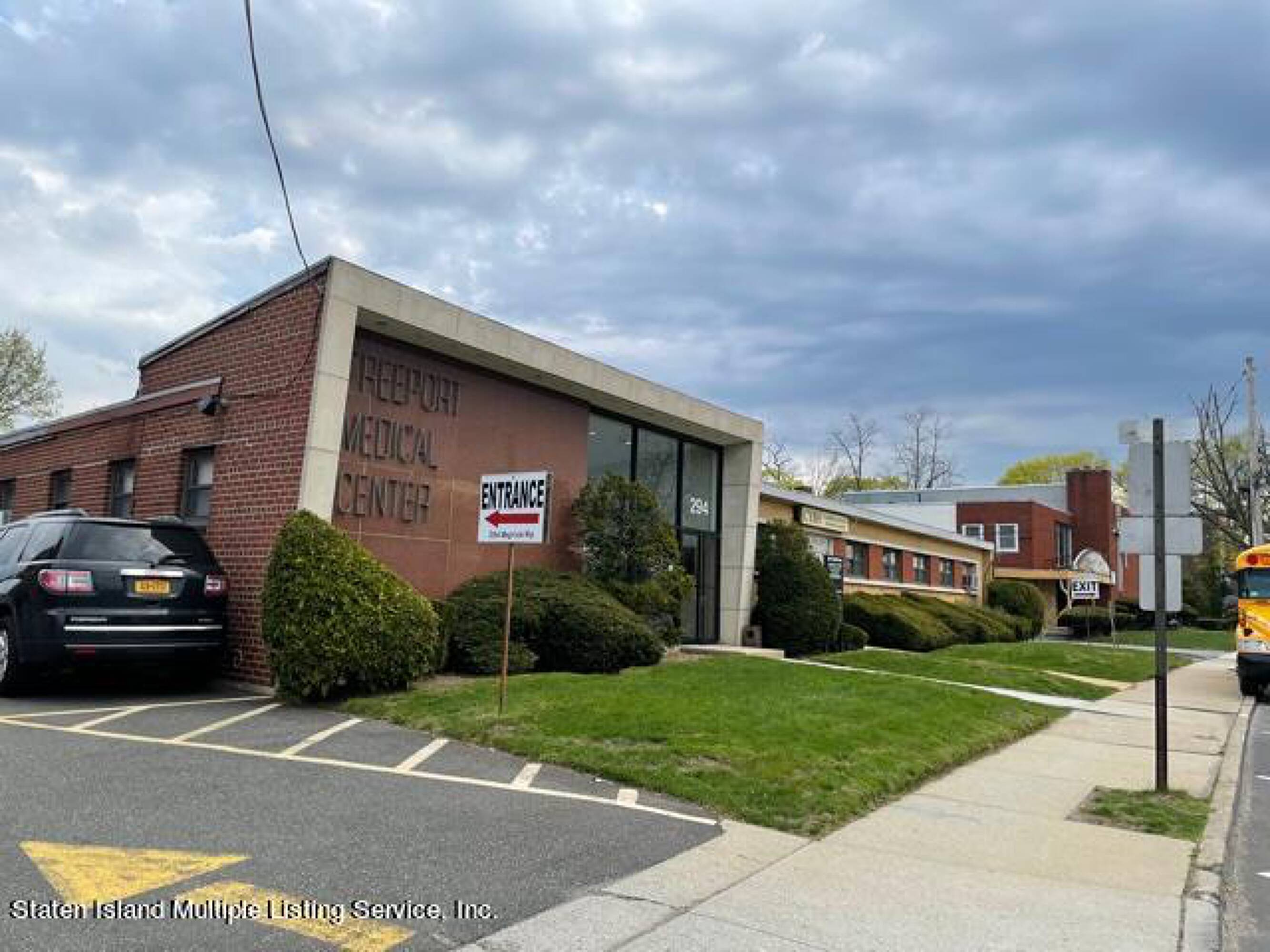 294 W Merrick Rd, Freeport, NY 11520 | Crexi.com