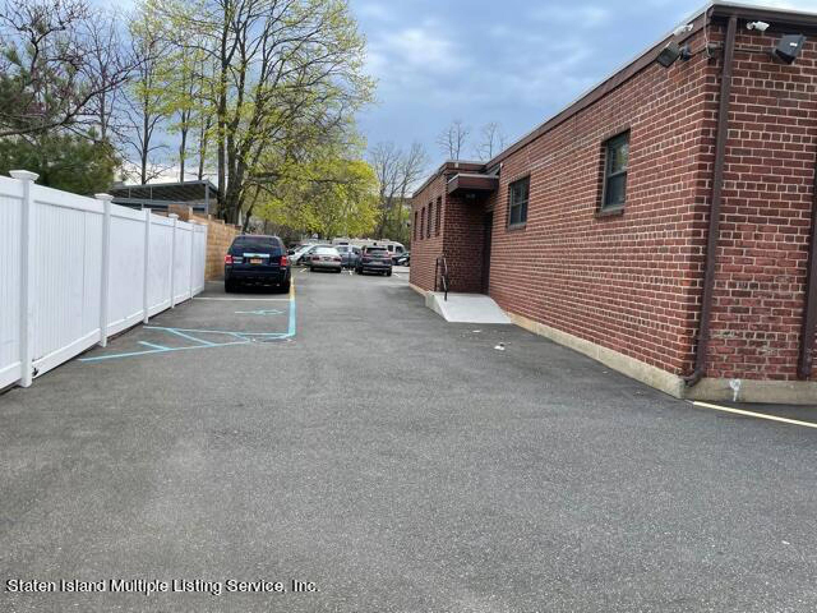 294 W Merrick Rd, Freeport, NY 11520 | Crexi.com