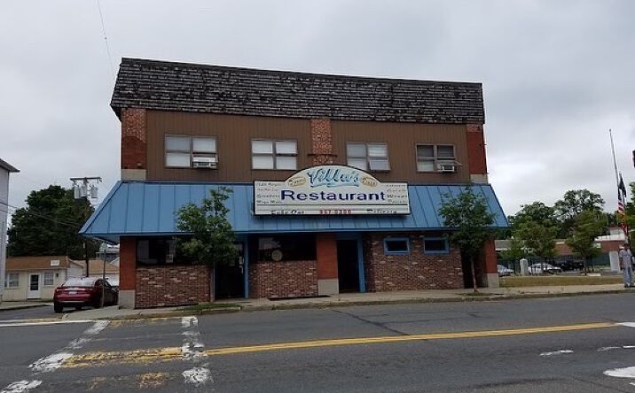123 Main St, Ware, MA 01082 - Restaurant Space for Lease - Villa's Pizza