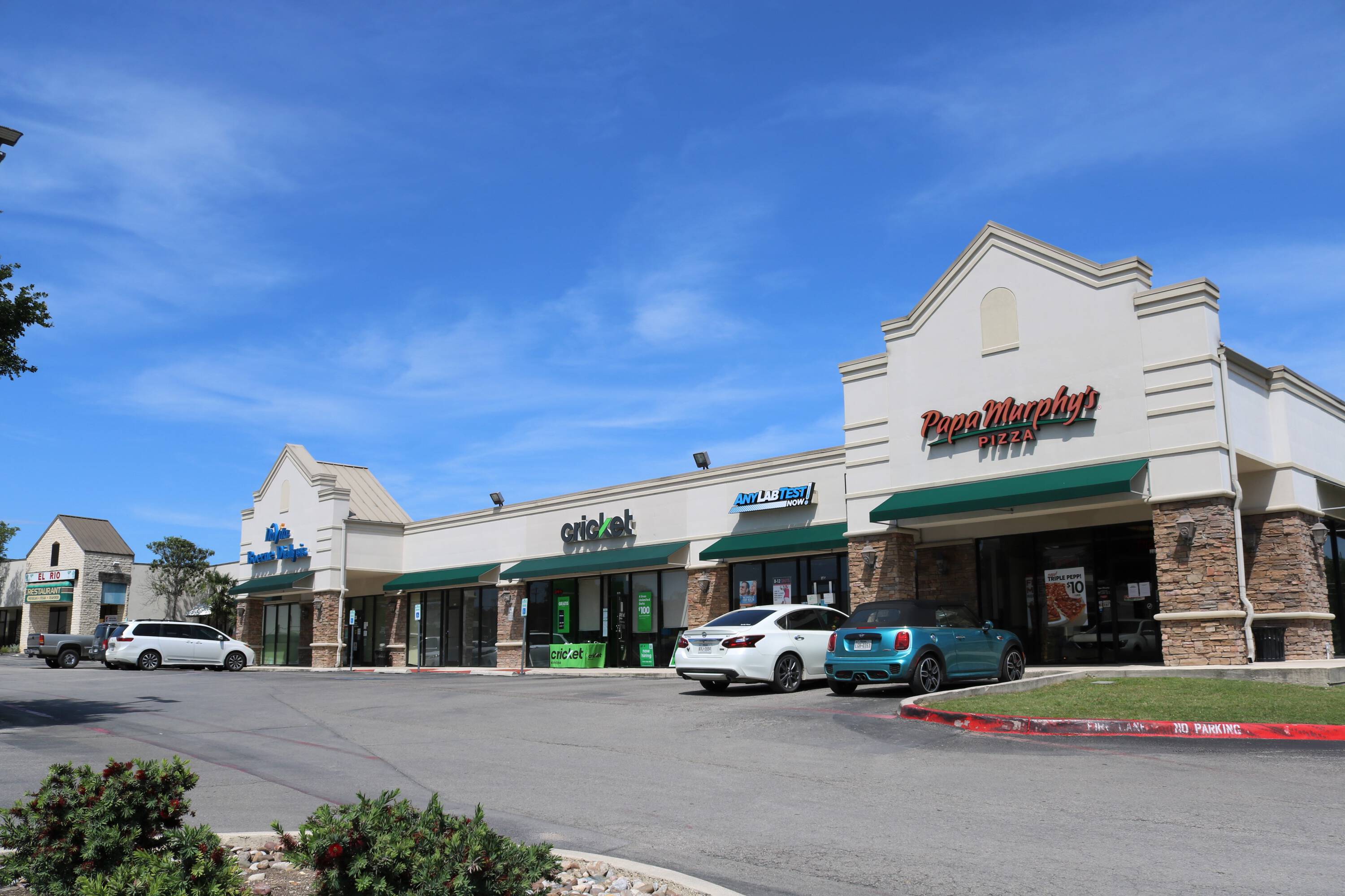 1351 S Main St, Boerne, TX 78006 | Crexi.com