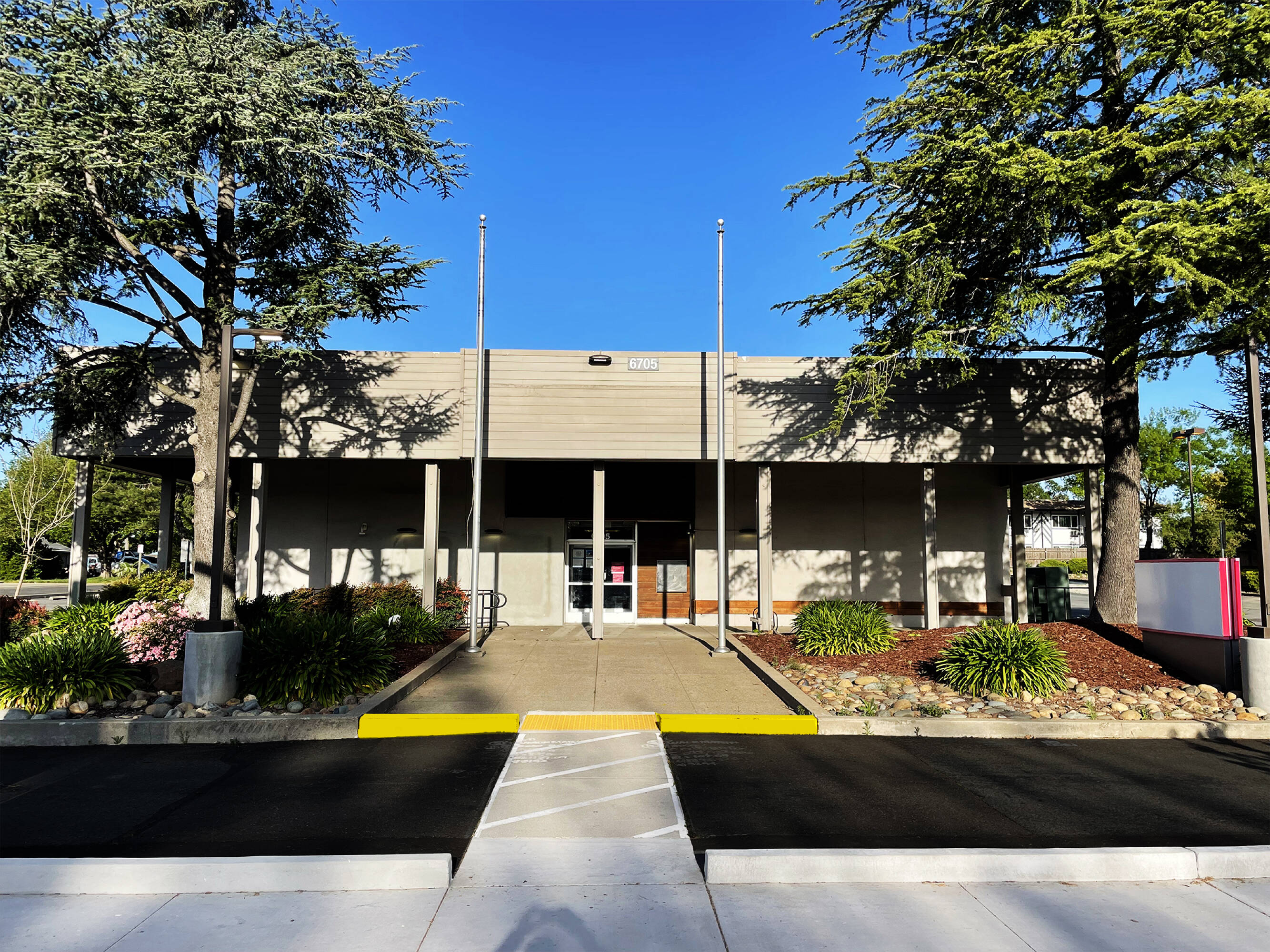 6705 Fair Oaks Blvd, Carmichael, CA 95608 | Crexi.com