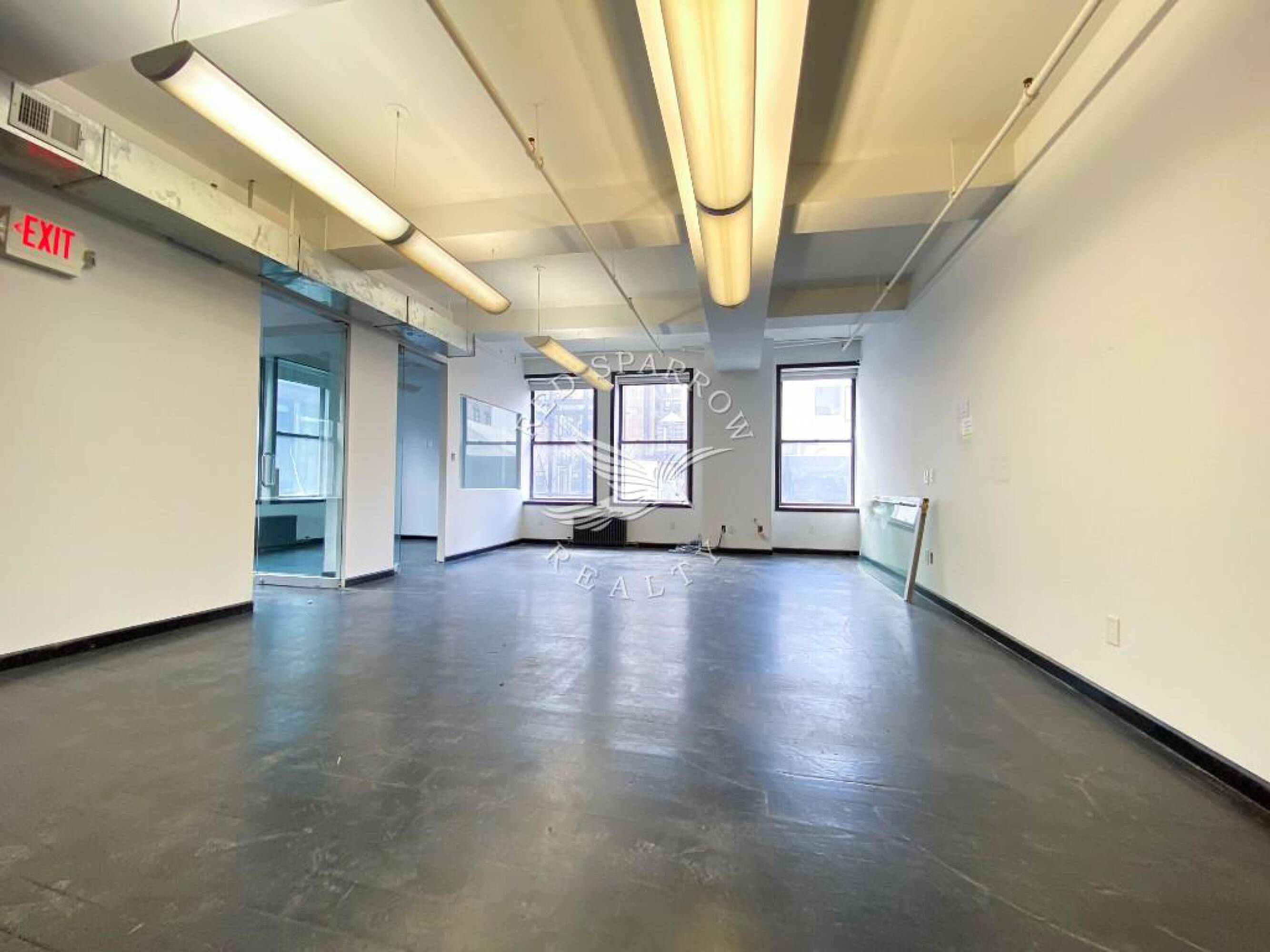 12th floor office space on West 37th Street, New York, NY 10018 | Crexi.com