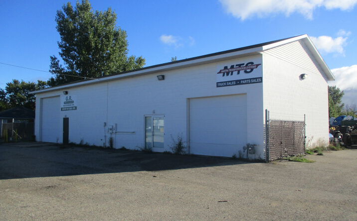 4645 and Part of 4625 Division Ave, Moline, MI 49335 | Crexi.com