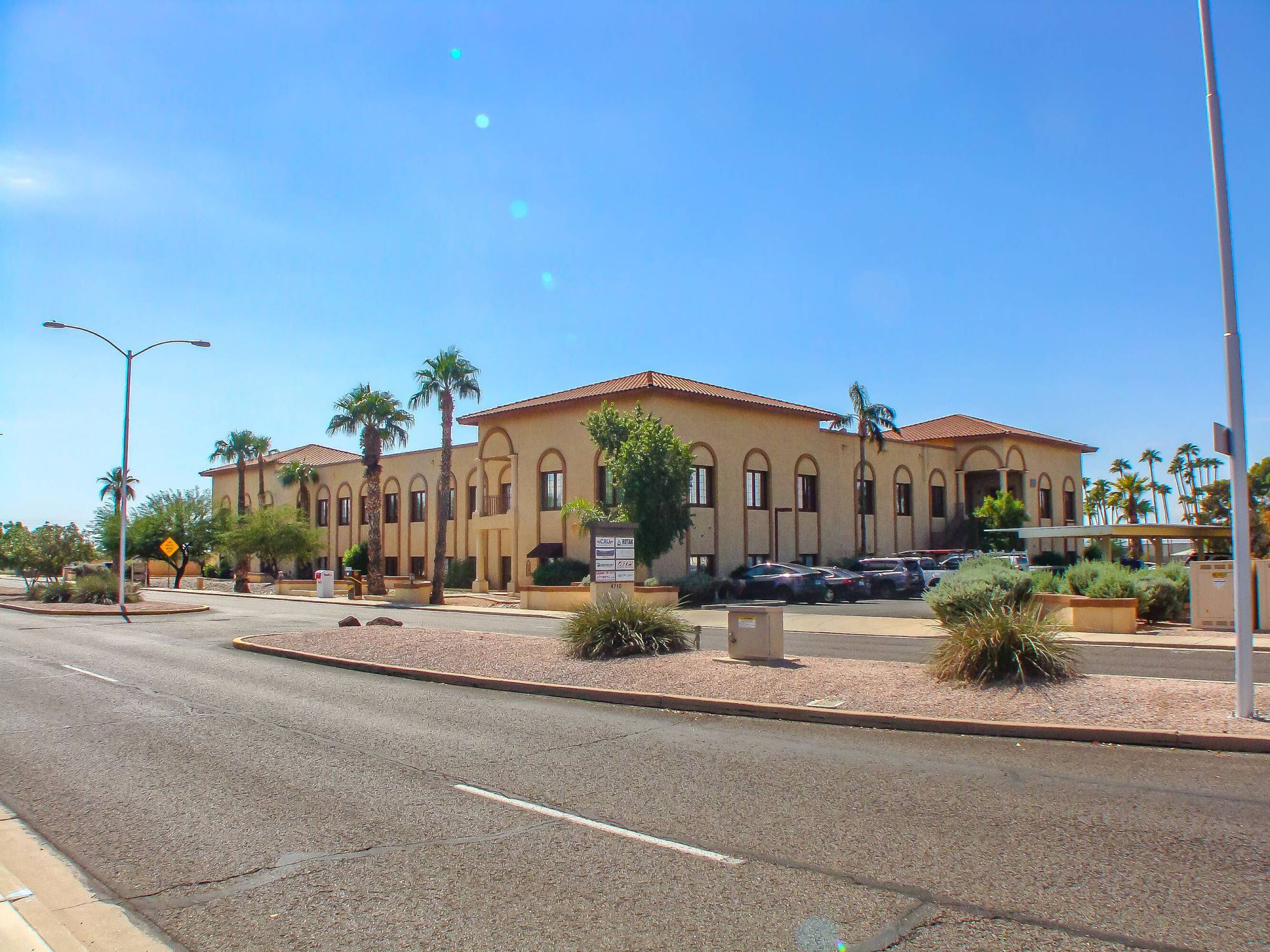 4710 E Falcon Dr, Mesa, AZ 85215 | Crexi.com