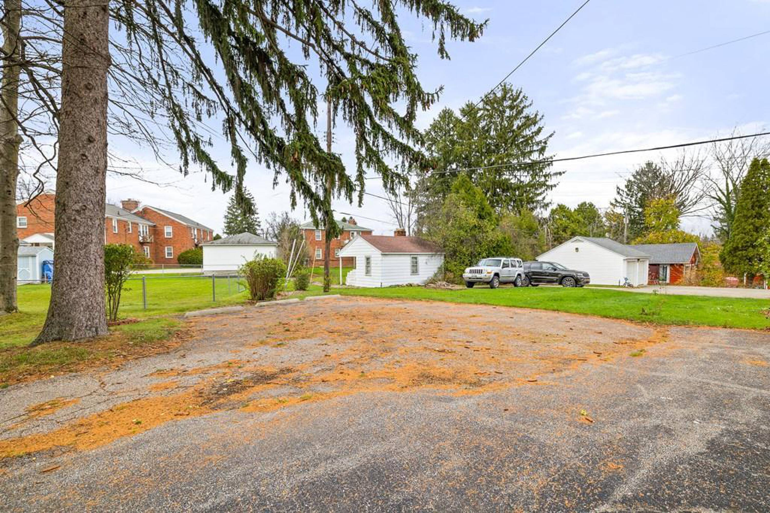 860 LEXINGTON AVE Mansfield OH 44907-1996 APN: 027-07-146-02-000 | Crexi.com