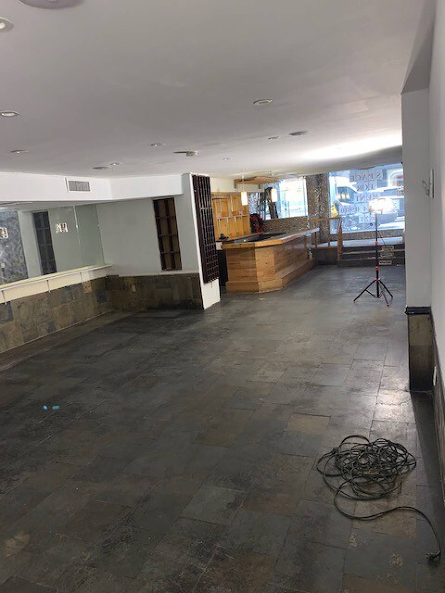 230 E 58th St, New York, NY 10022 | Crexi.com