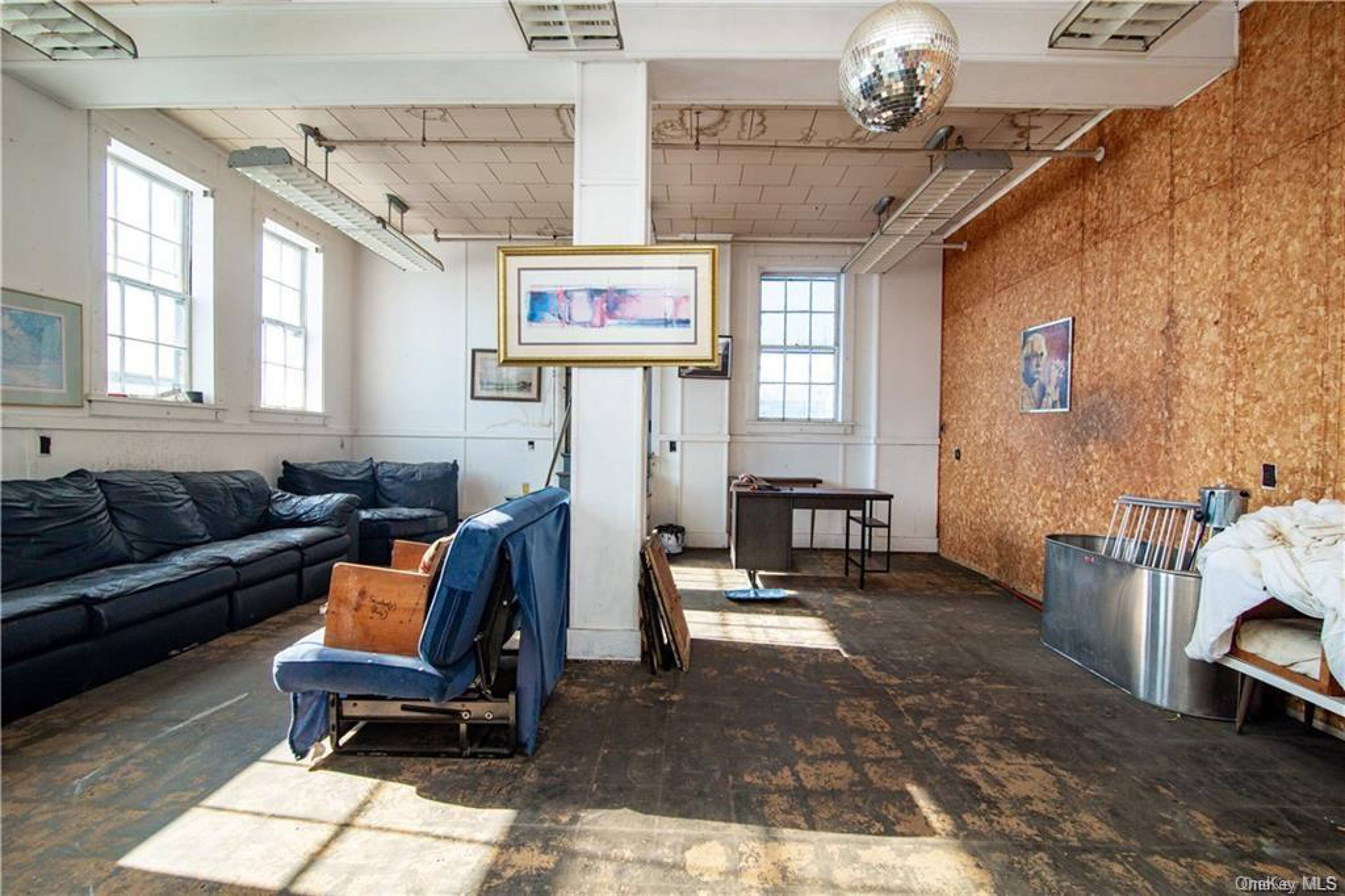 29 Grant St, Walden, NY 12586 | Crexi.com