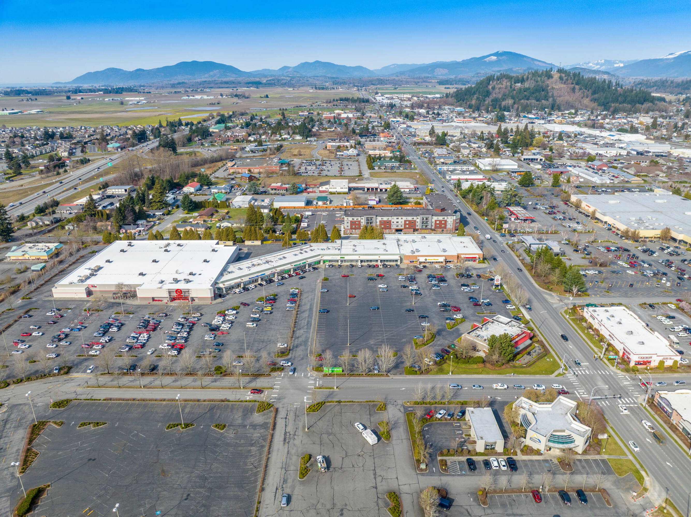 199 CASCADE MALL DR Burlington WA 98233-3251 APN: P23761 | Crexi.com