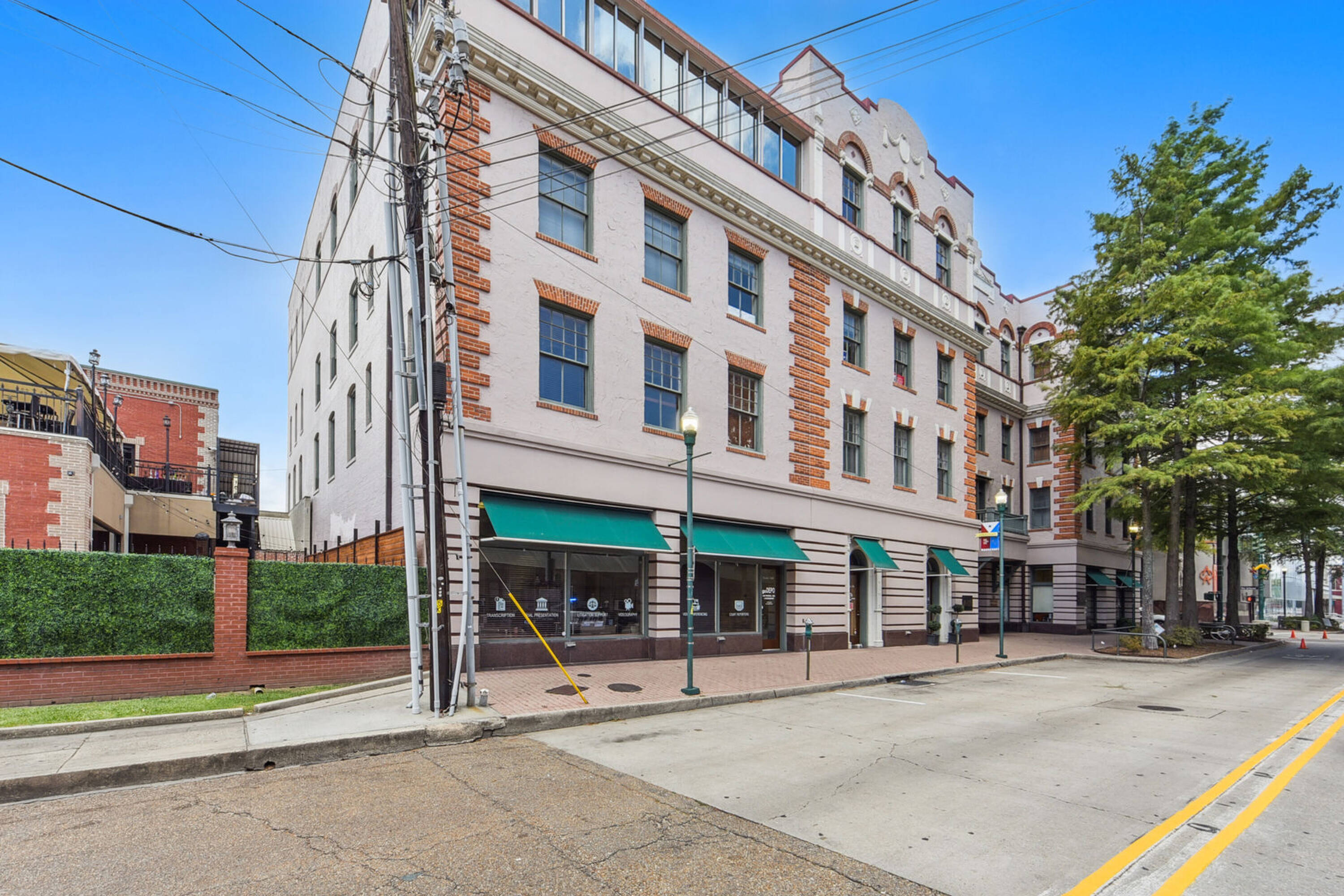 100 E Vermilion St, Lafayette, LA 70501 | Crexi.com
