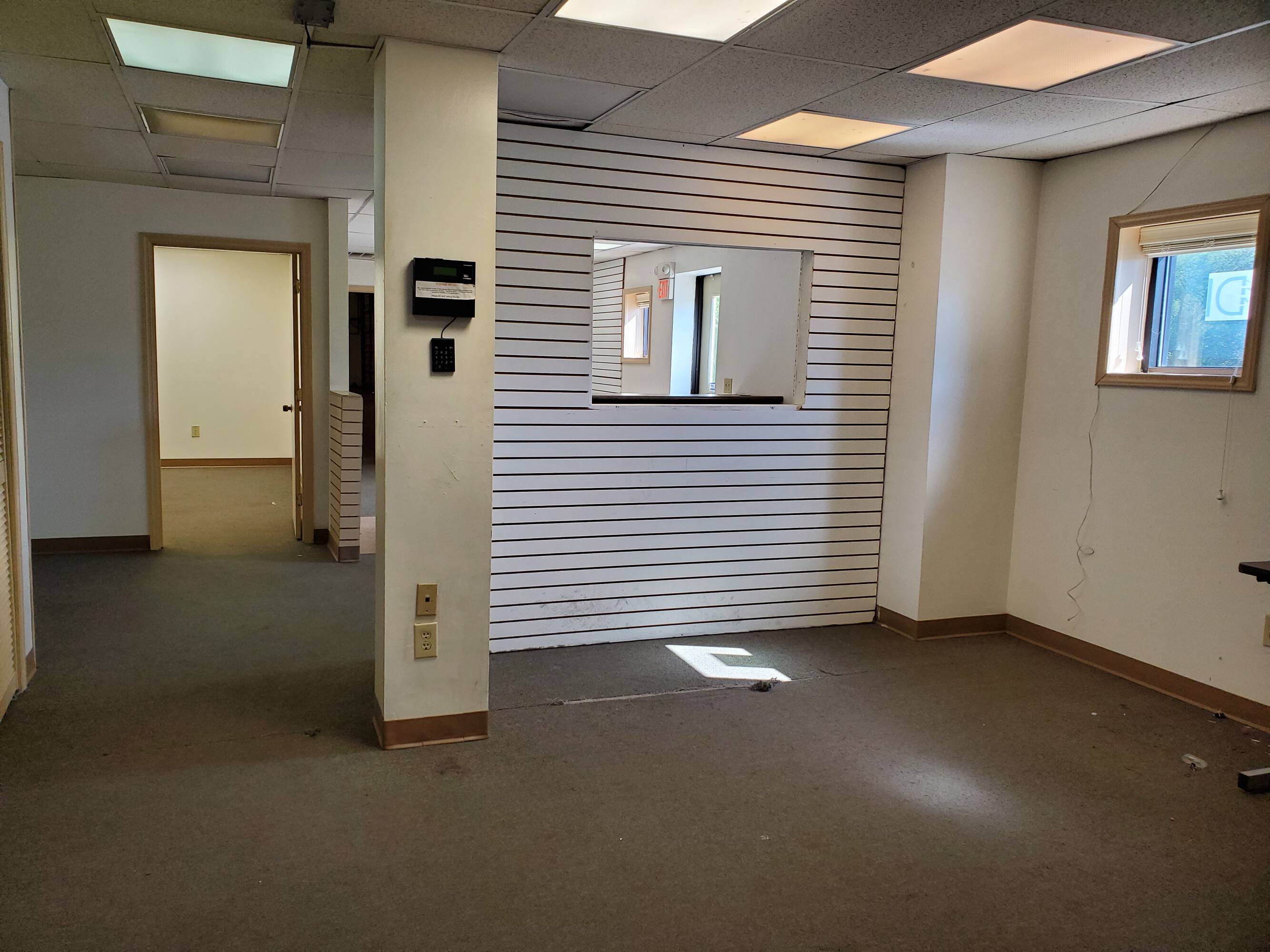 725 DREW AVE NE Roanoke City VA 24012 APN: 328-0101 | Crexi.com