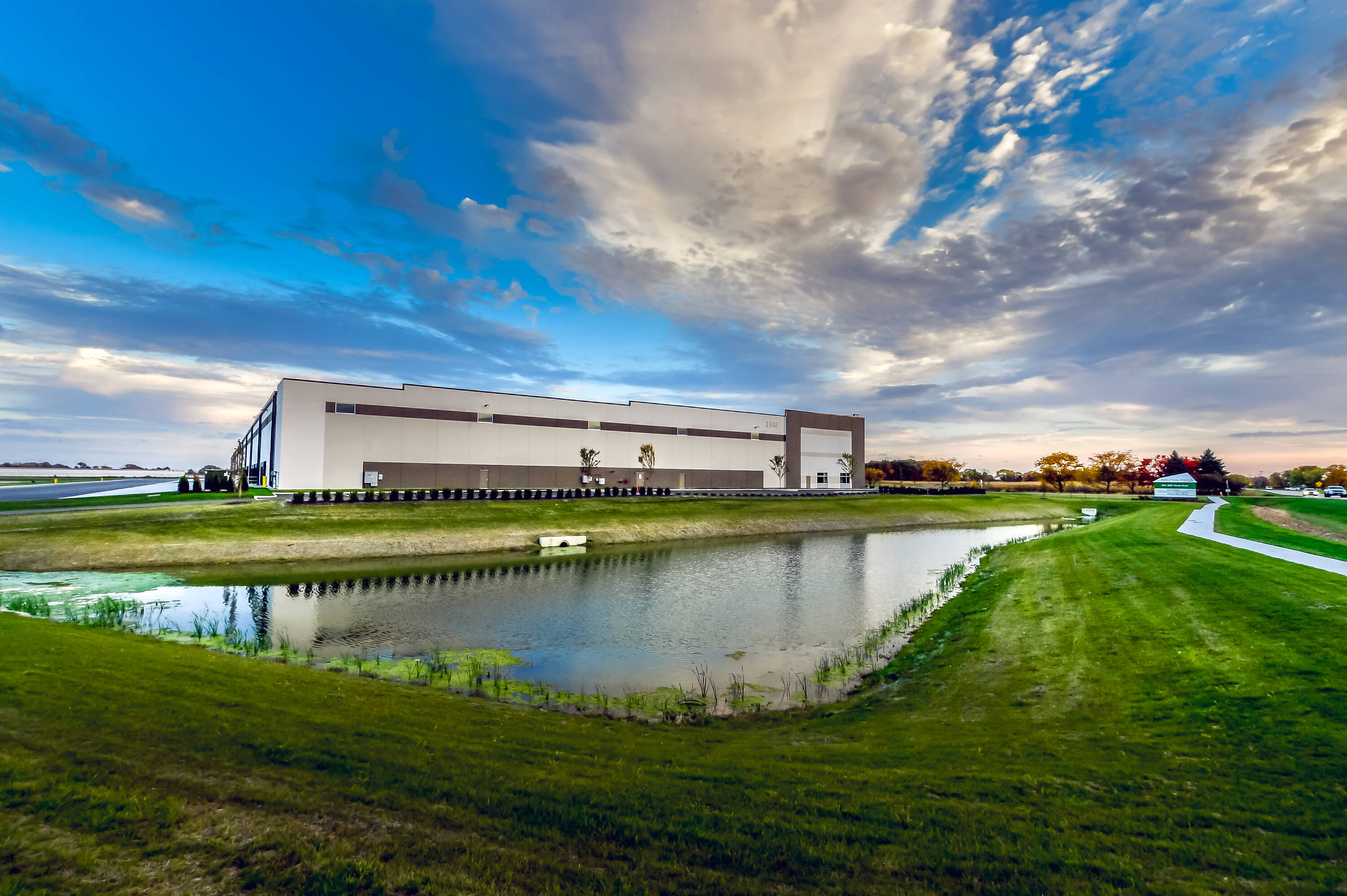 1770 GEORGESVILLE RD Columbus OH 43228-3620 APN: 570-122651 | Crexi.com