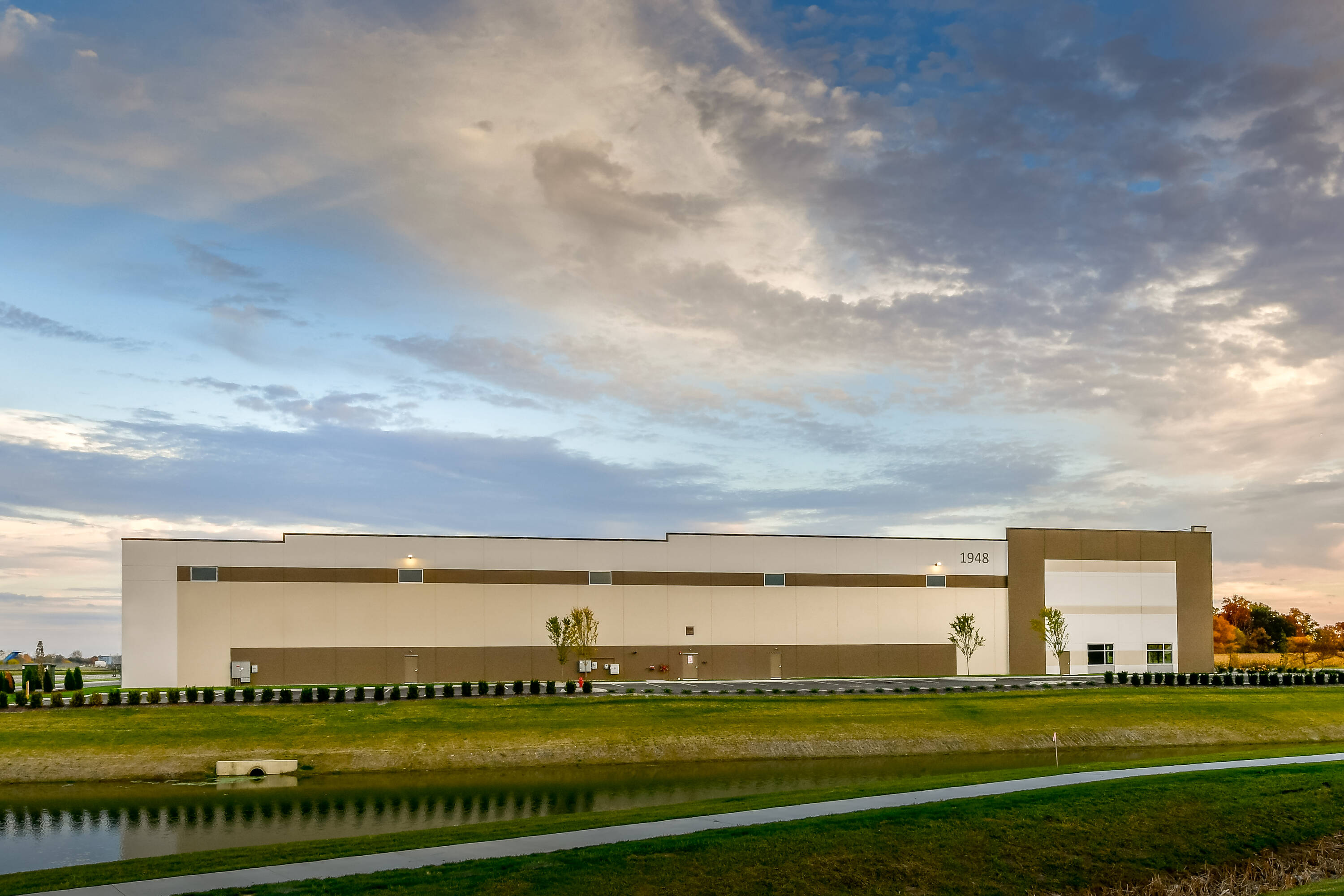 1770 GEORGESVILLE RD Columbus OH 43228-3620 APN: 570-122651 | Crexi.com