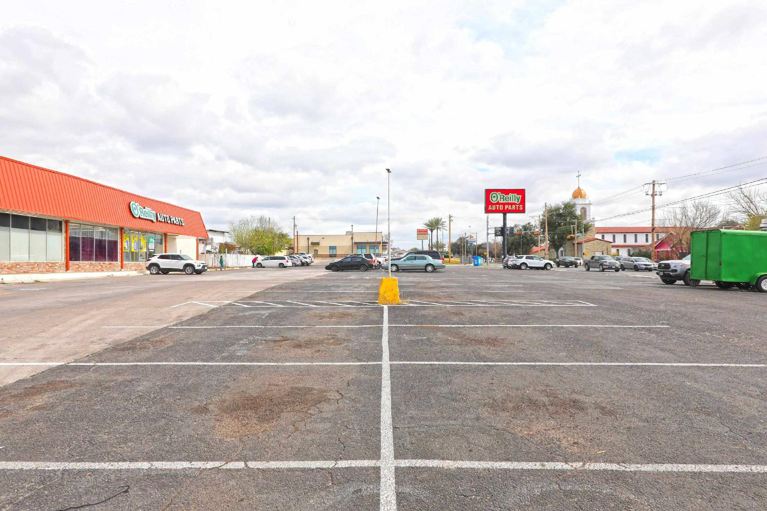 820 Guadalupe St, Laredo, TX 78040 | Crexi.com