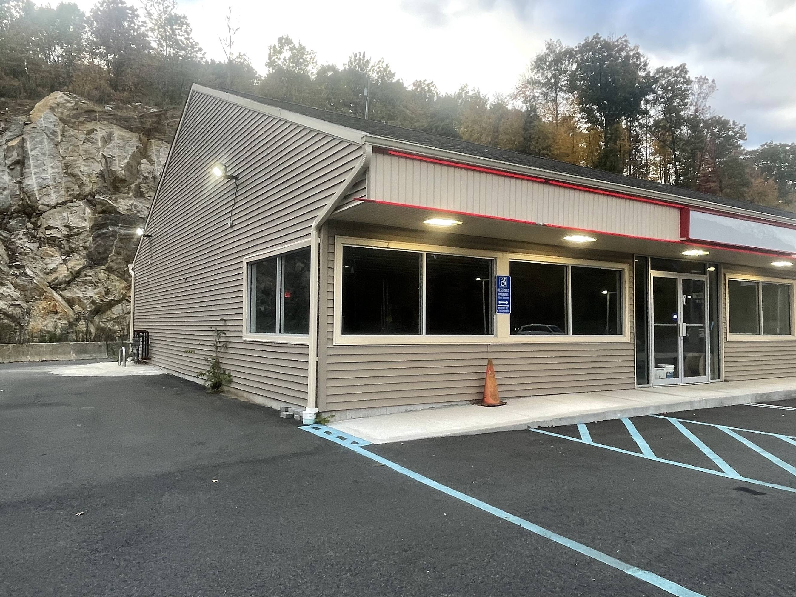 1387 Watertown Ave, Waterbury, CT 06708 | Crexi.com