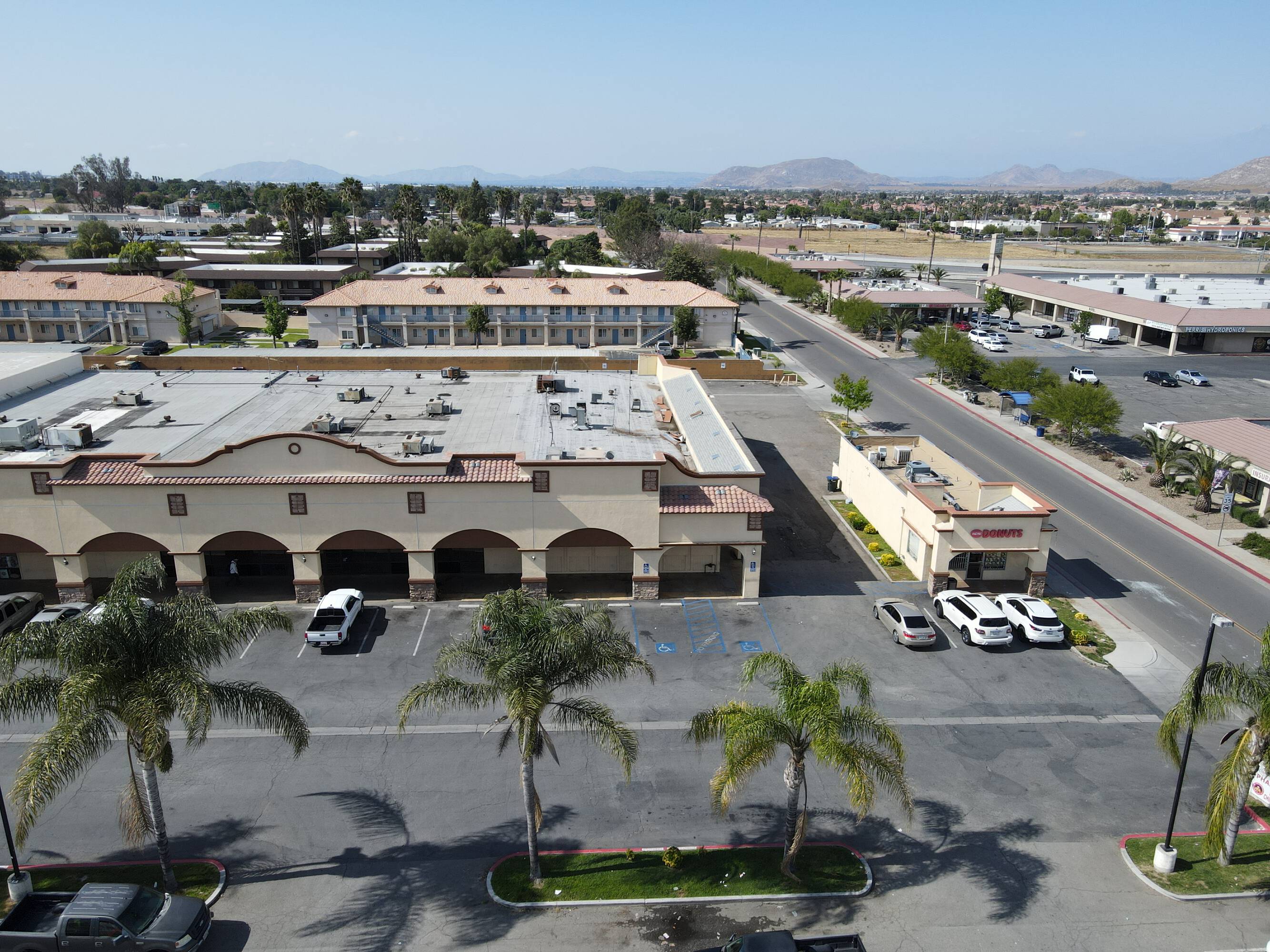 476 & 480 East 4th Street Perris, CA, Perris, US 92570 | Crexi.com