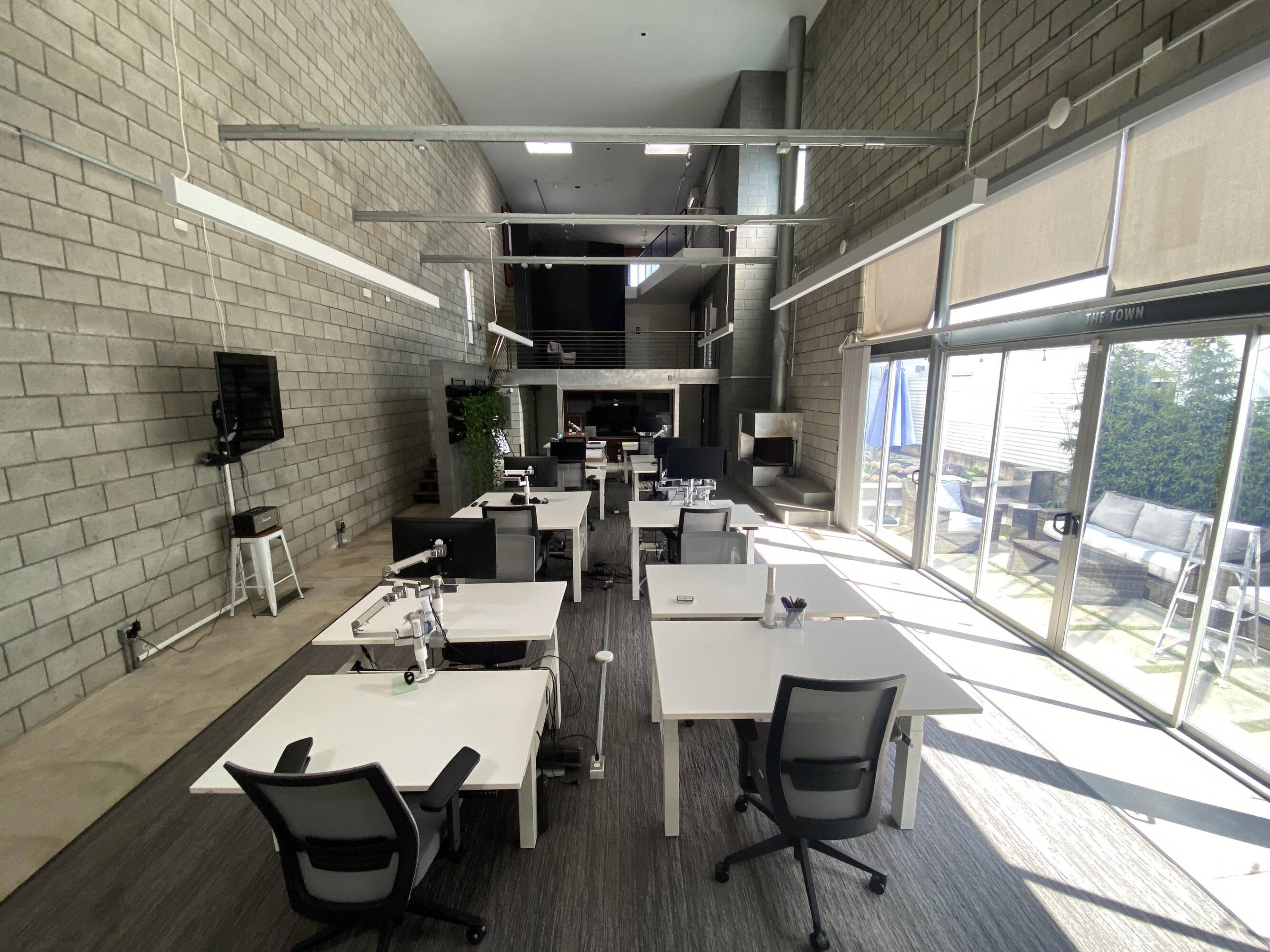 550 Rose Ave, Los Angeles, CA 90291 | Crexi.com