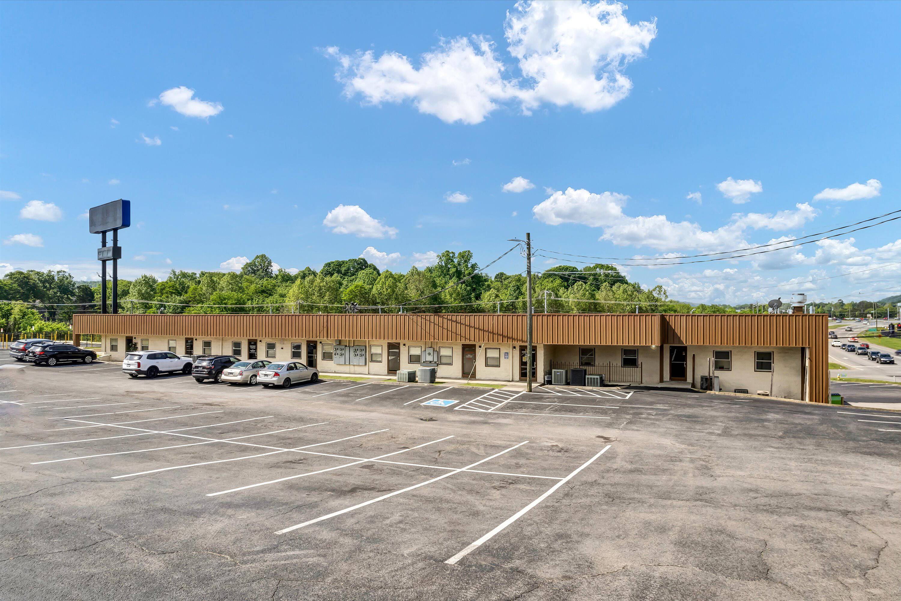 6716 Central Ave Pike, Knoxville, TN 37912 | Crexi.com