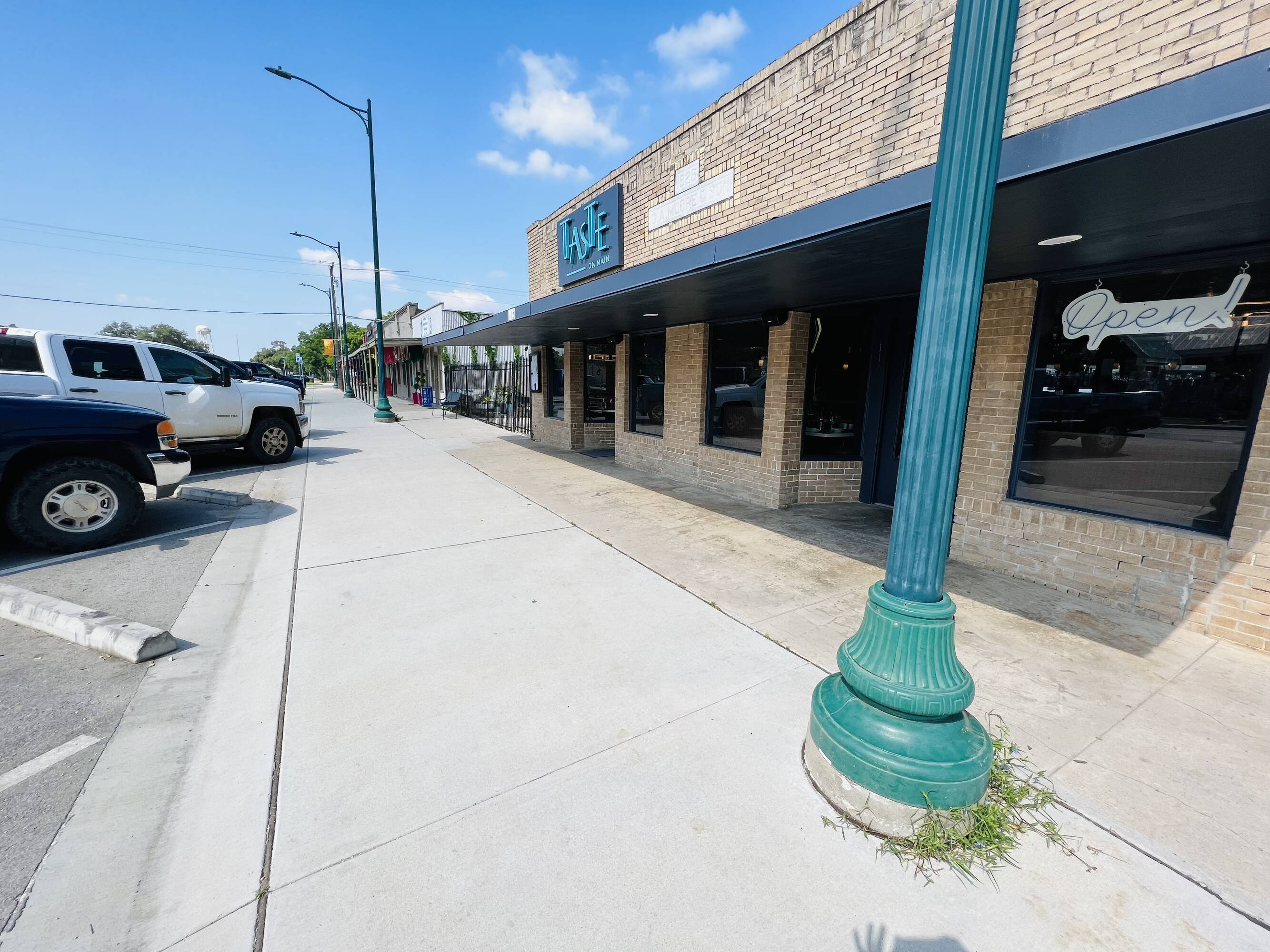 408 N MAIN ST Buda TX 78610-3382 APN: 22288 | Crexi.com