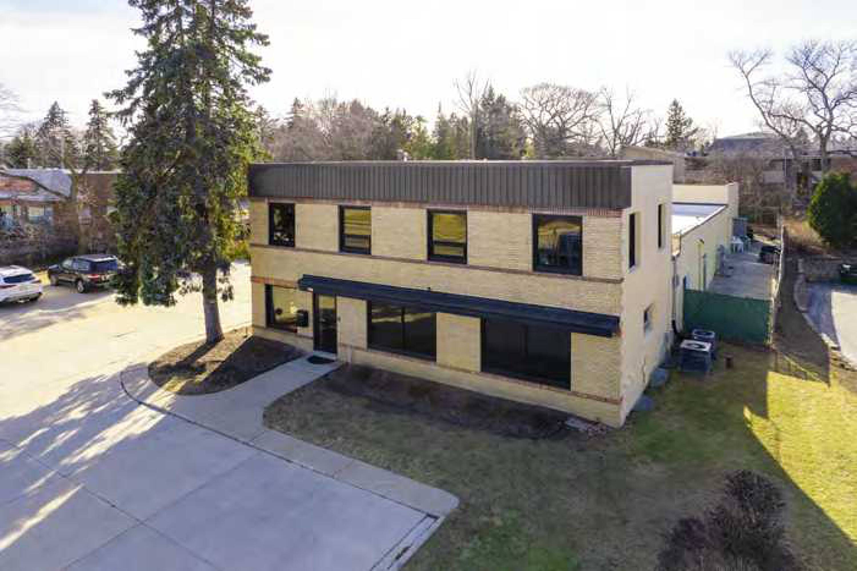 8035 N Port Washington Rd, Fox Point, WI 53217 | Crexi.com